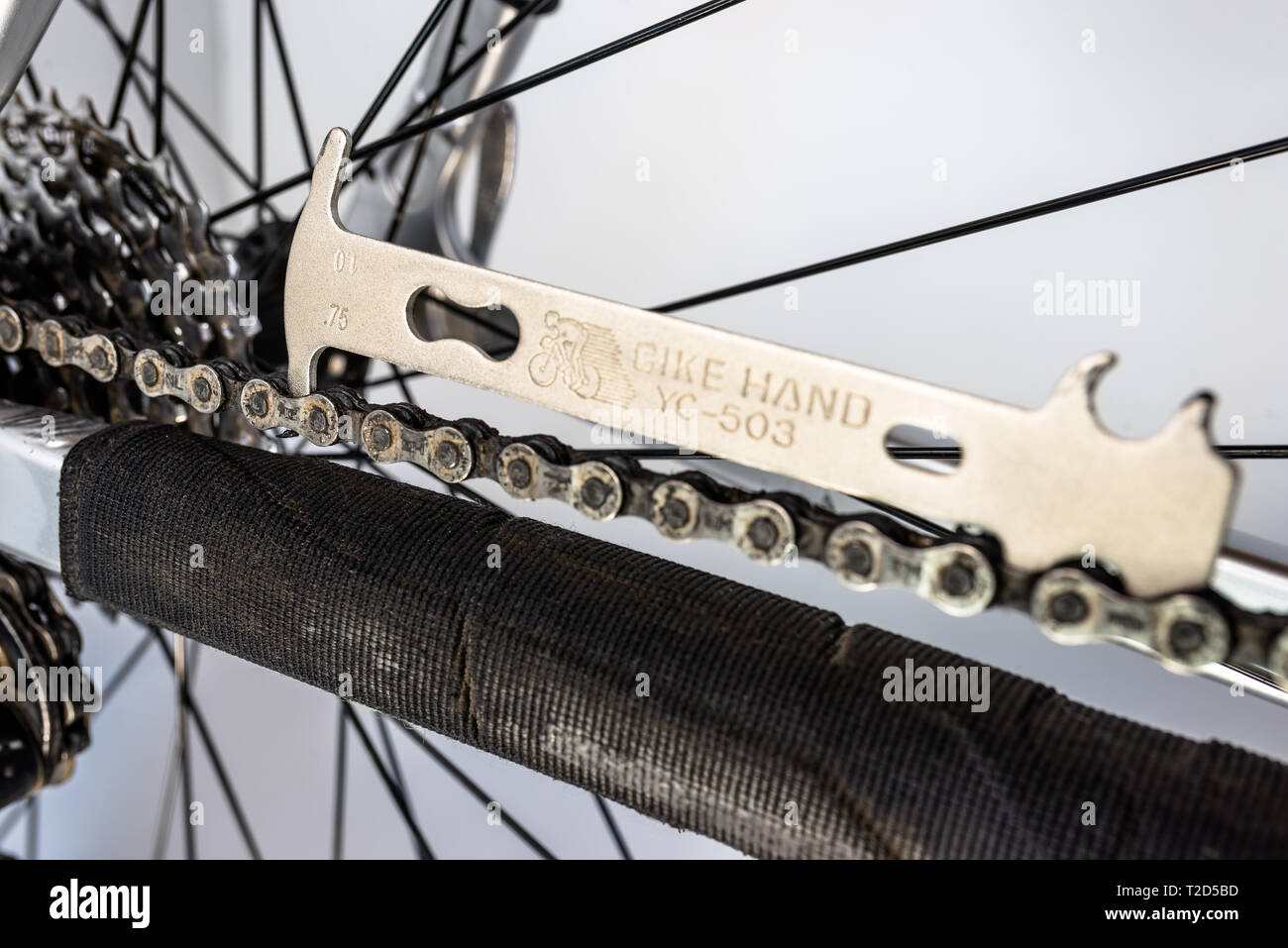 Stretch tool hi-res stock photography and images - Alamy