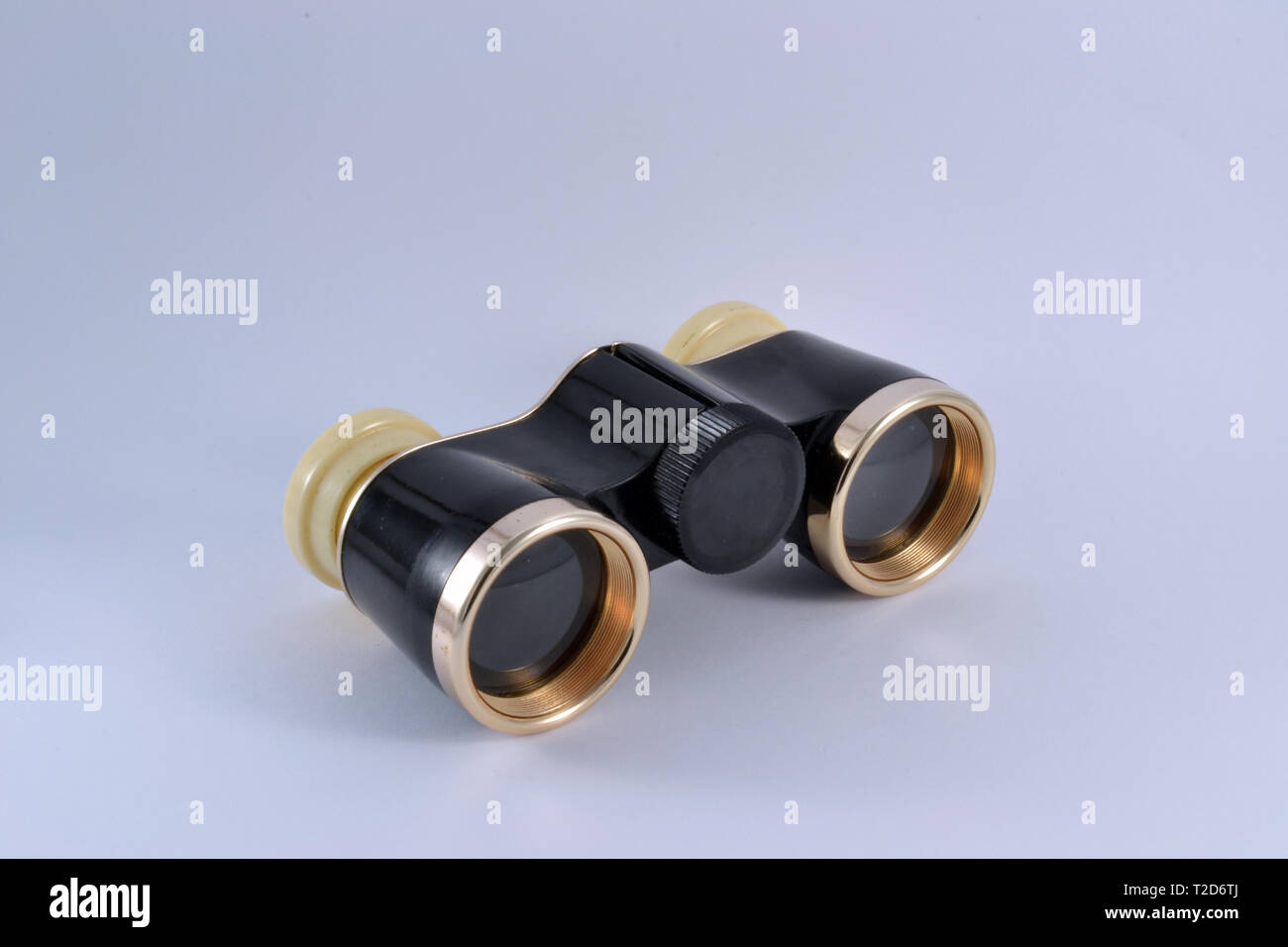 Gold binoculars theater opera hi-res stock photography and images - Alamy