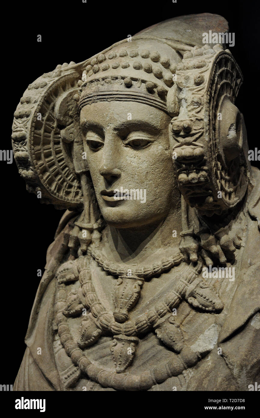 Lady of elx sculpture hi-res stock photography and images - Alamy
