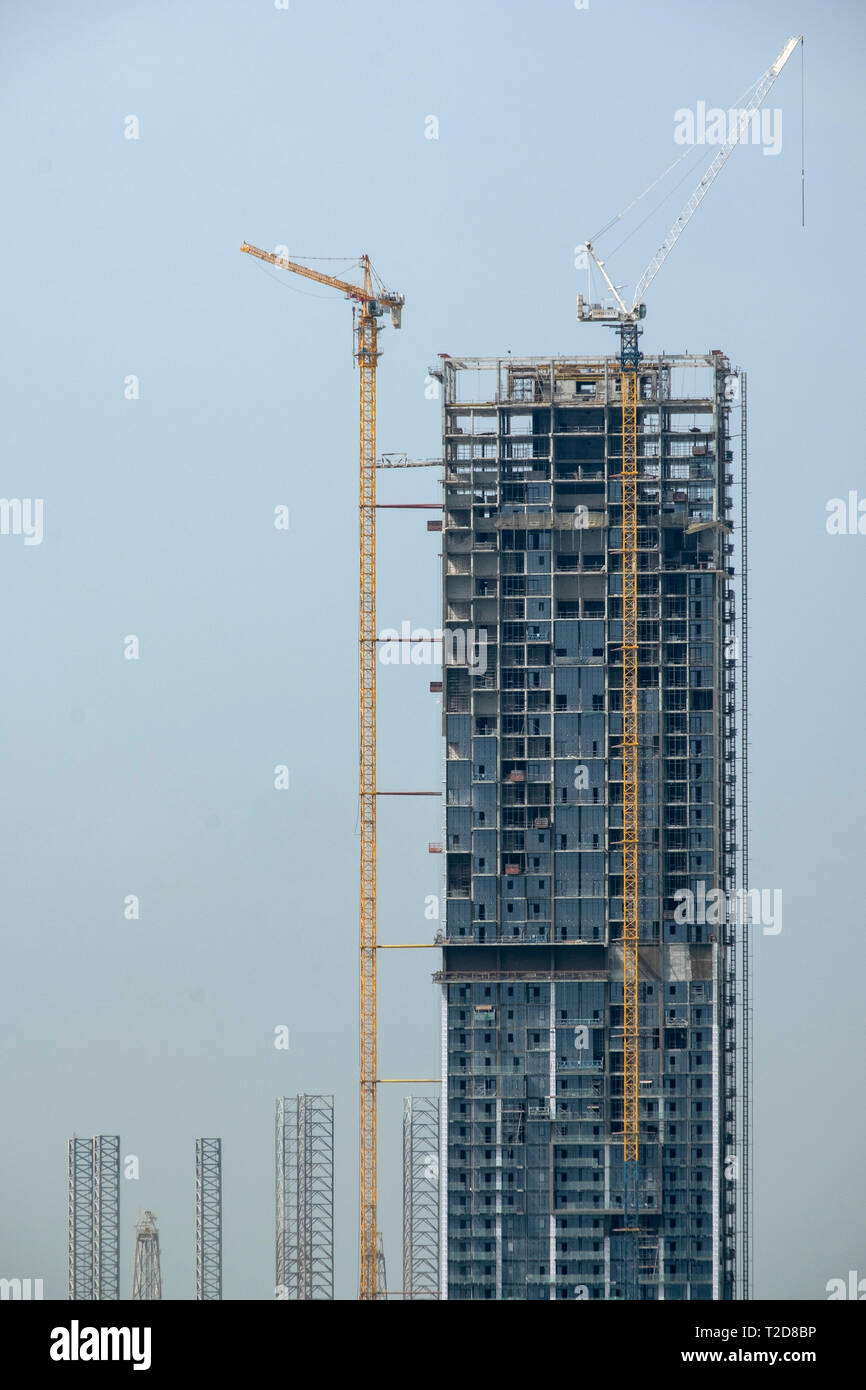 High rise office buildings being built hi-res stock photography and ...