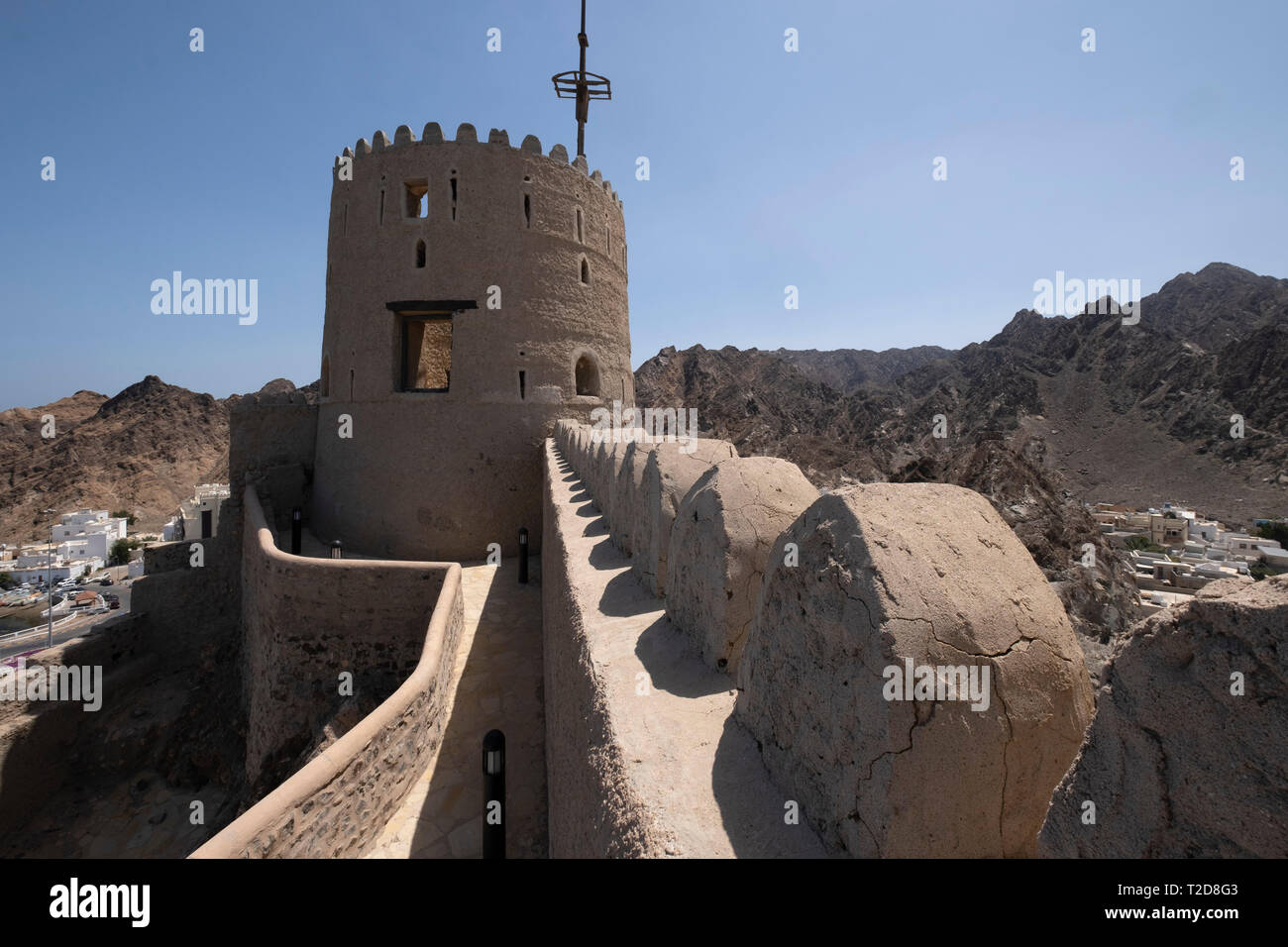 Mutrah fort muscat oman hi-res stock photography and images - Alamy