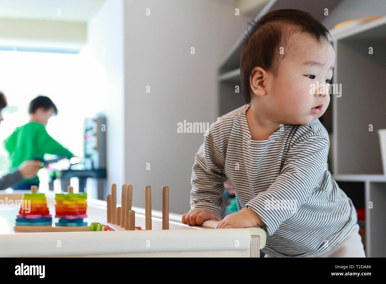 Aisan child hi-res stock photography and images - Alamy