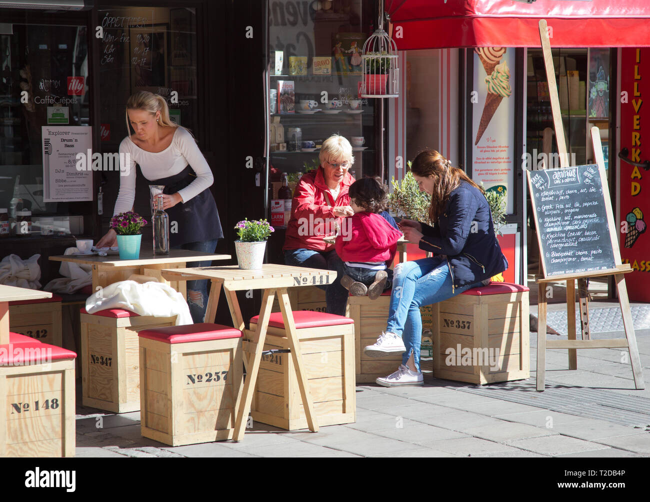 An outdoor dining area Stock Photo - Alamy
