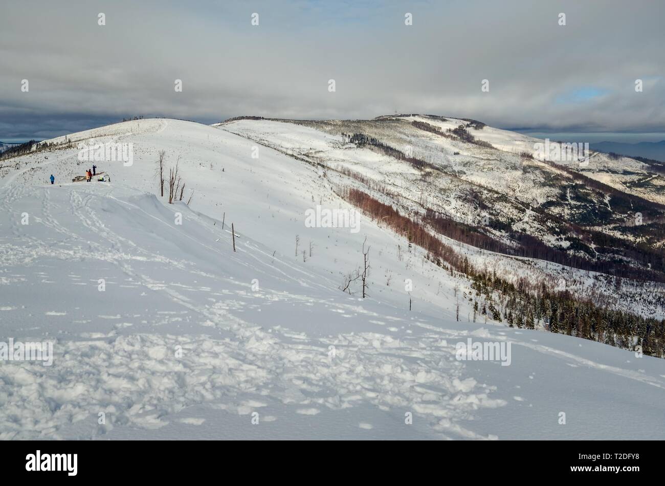 Beautiful winter snow-white mountain landscape. Beautifully snow-capped ...