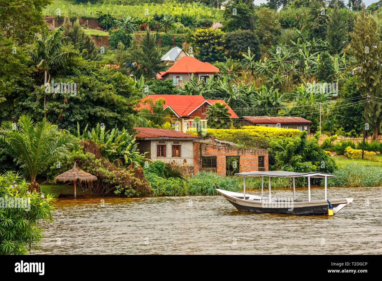 Rwanda village hi-res stock photography and images - Alamy