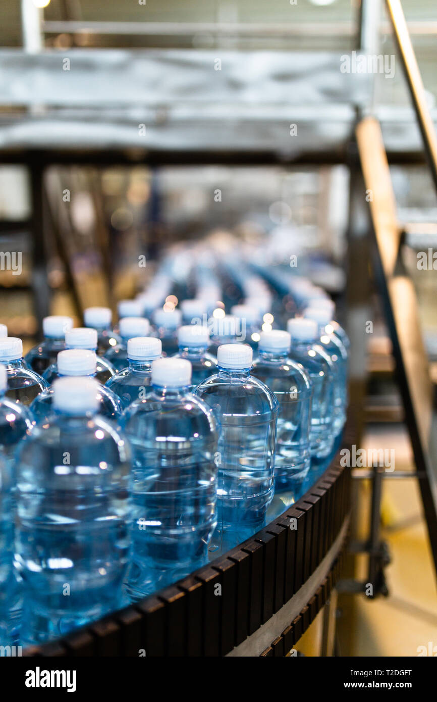 Water bottling hi-res stock photography and images - Alamy