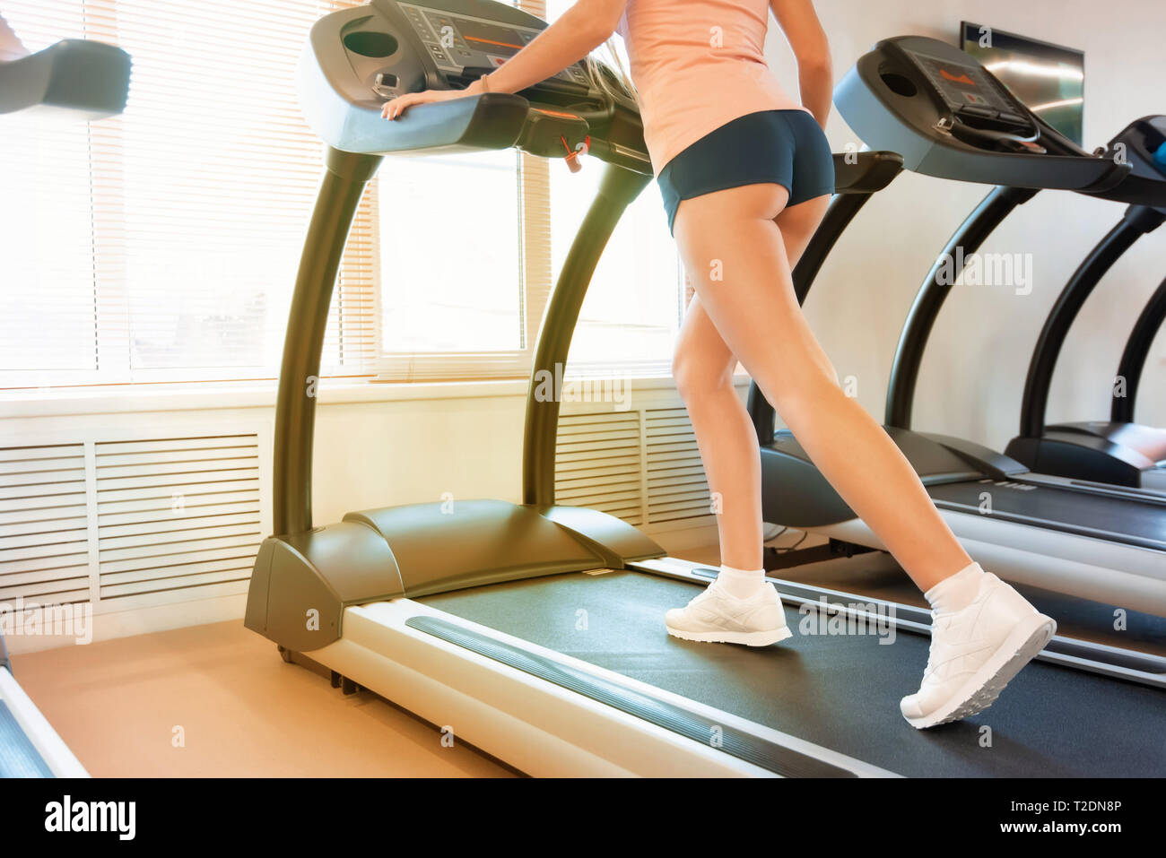 Running machine feet hi-res stock photography and images - Alamy