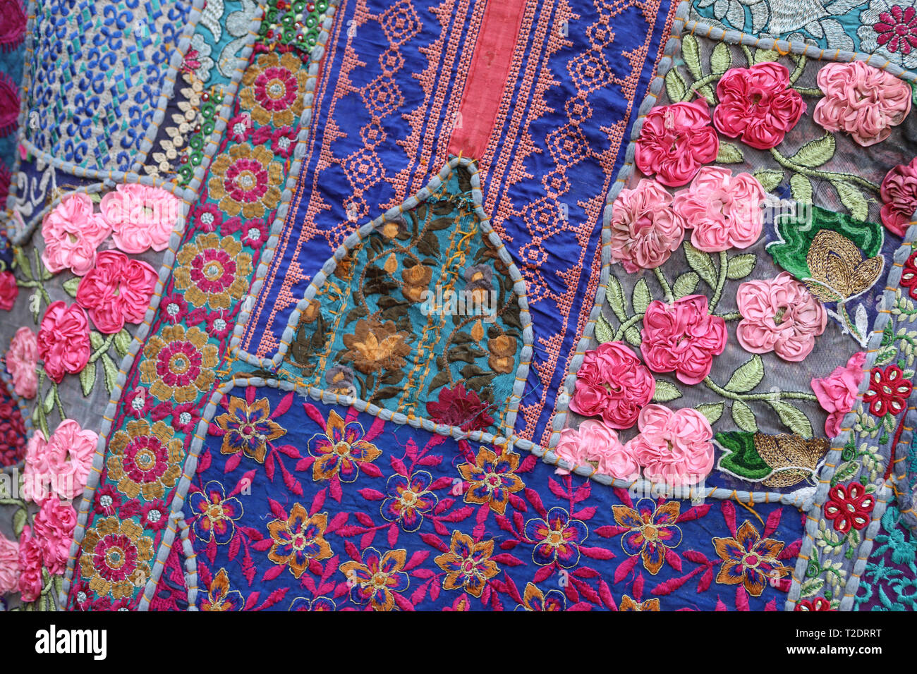 Indian patchwork quilt india hi-res stock photography and images - Alamy Indian patchwork quilt india hi-res stock photography and images - Alamy
