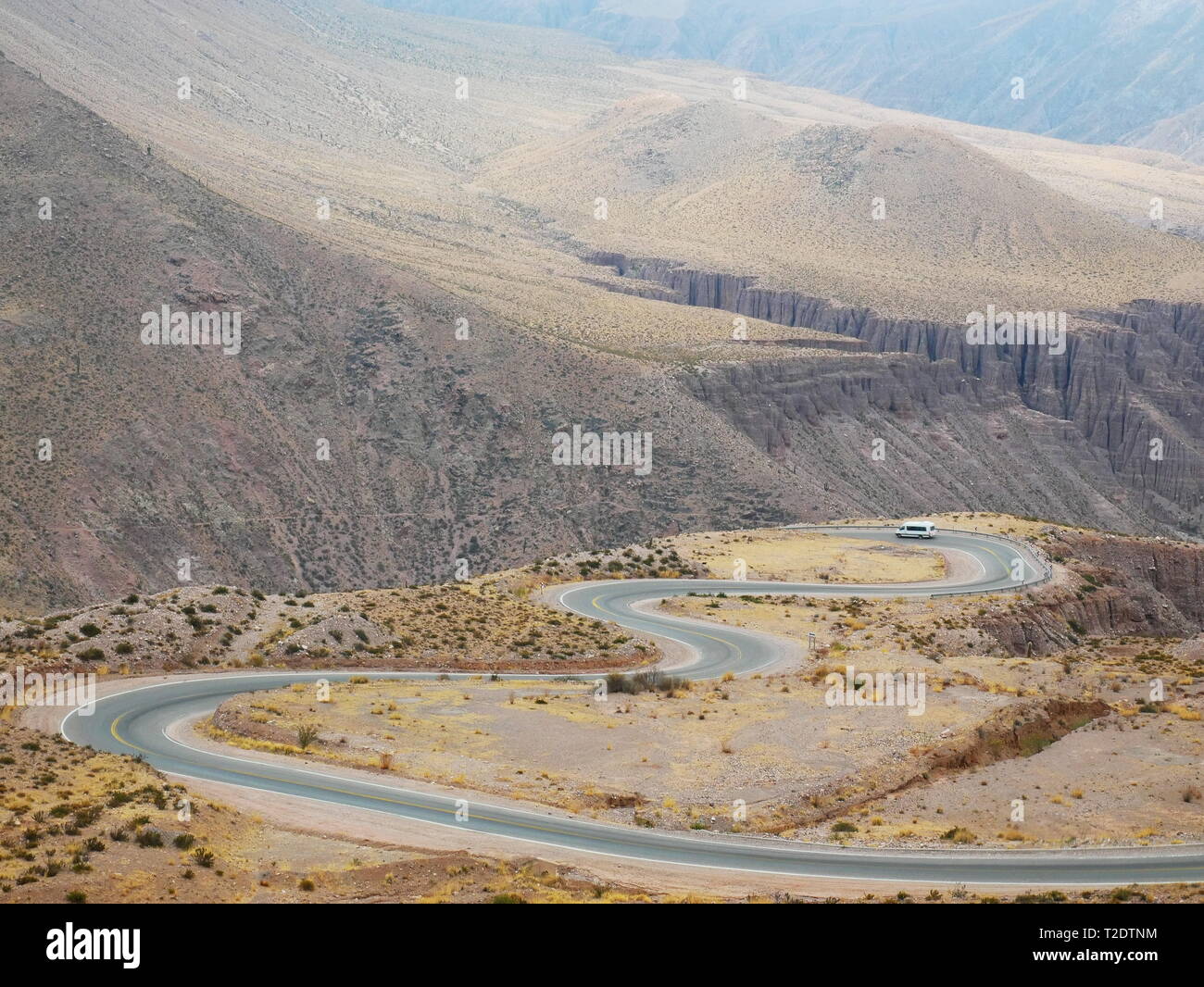 Curvy road from Cuesta de Lipan to Quebrada de Humahuaca Stock Photo ...