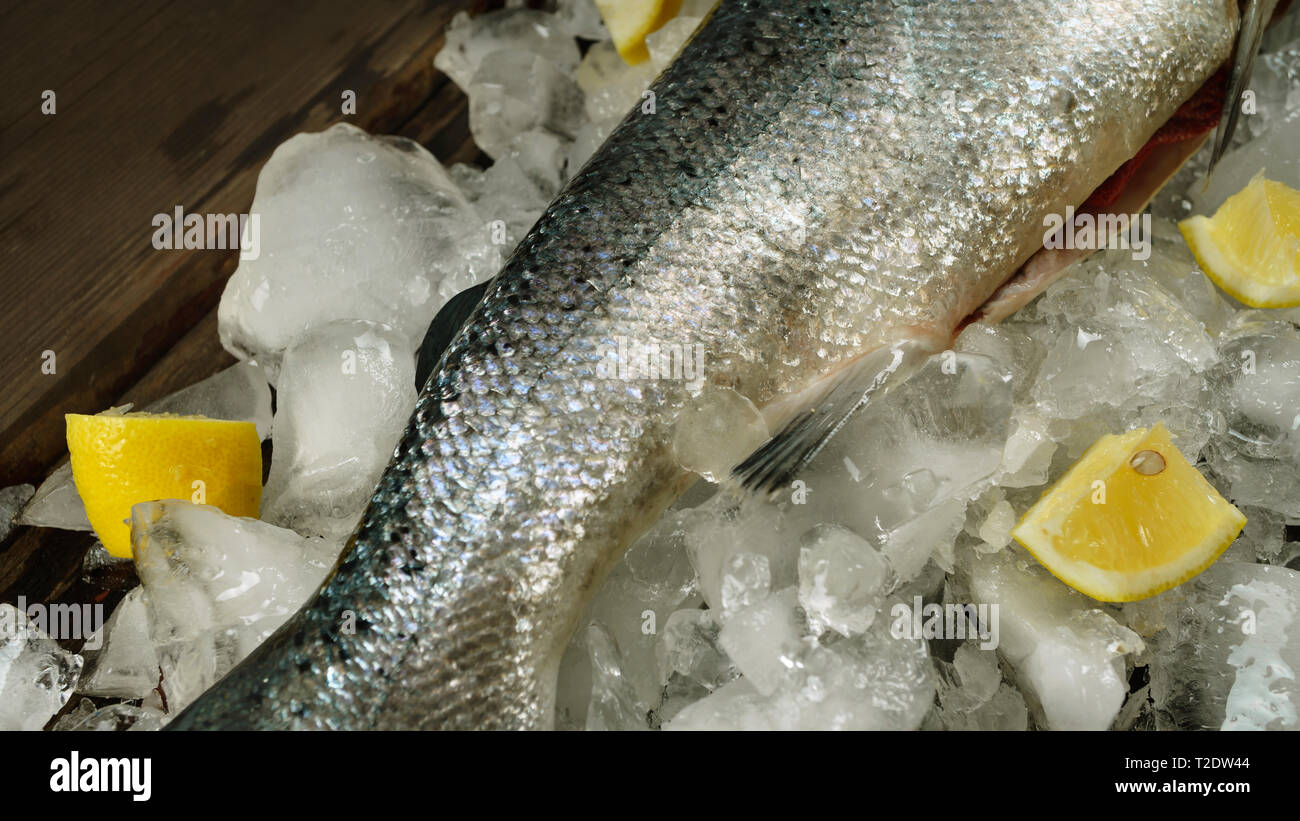 Iced fish processing hi-res stock photography and images - Alamy