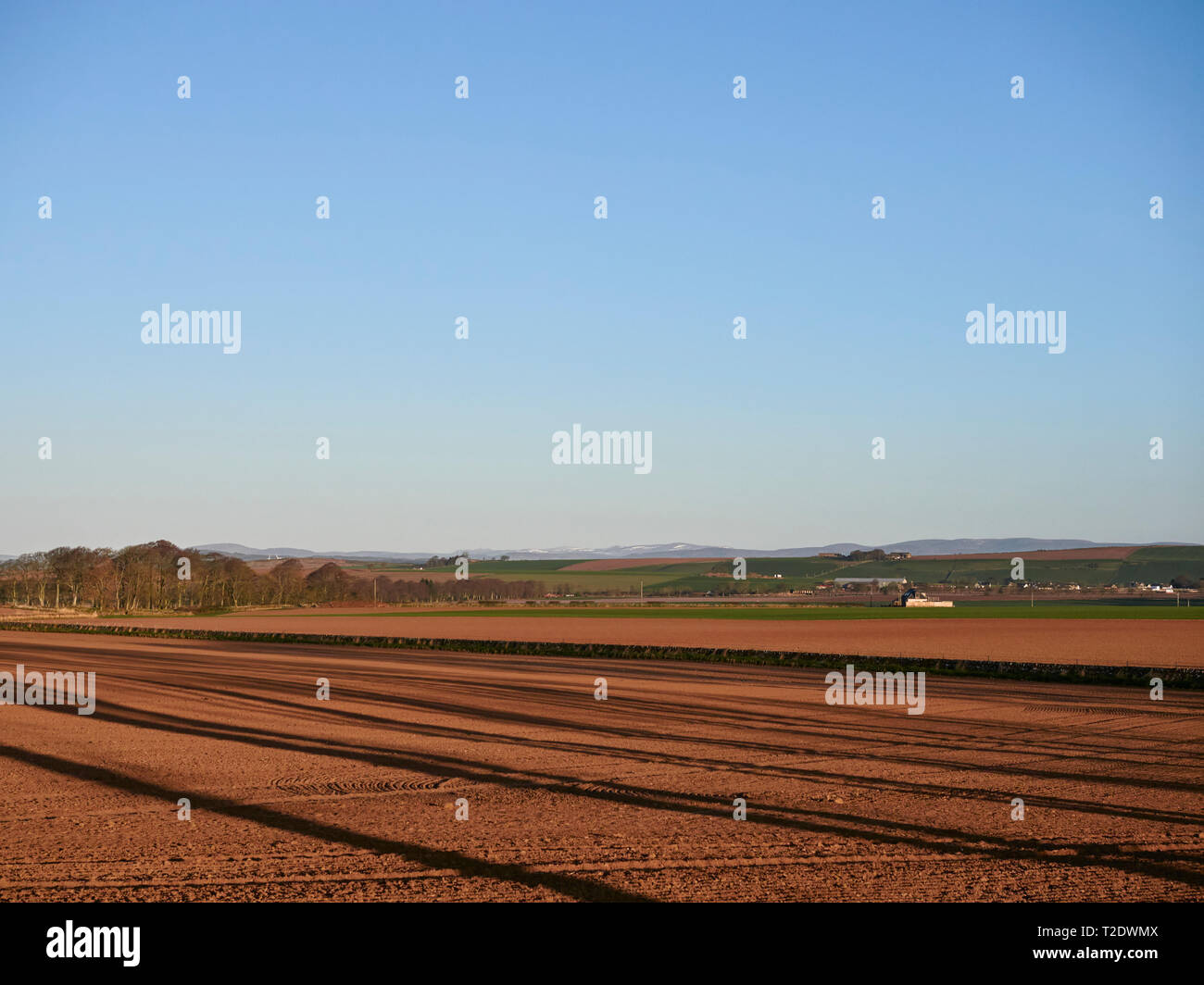 Sloped earth hi-res stock photography and images - Alamy