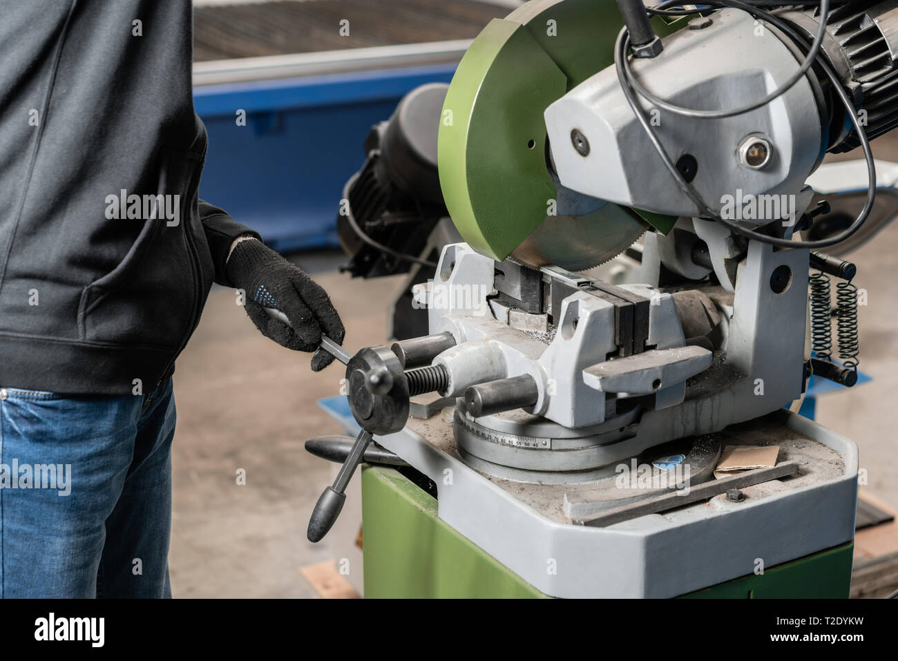 Mitre cuts hi-res stock photography and images - Alamy