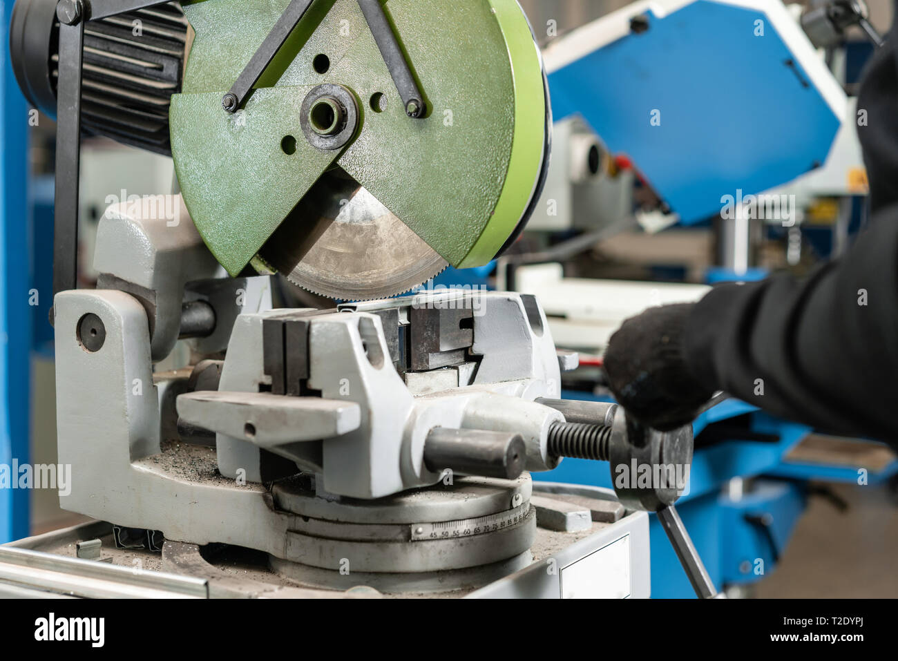 Mitre cuts hi-res stock photography and images - Alamy