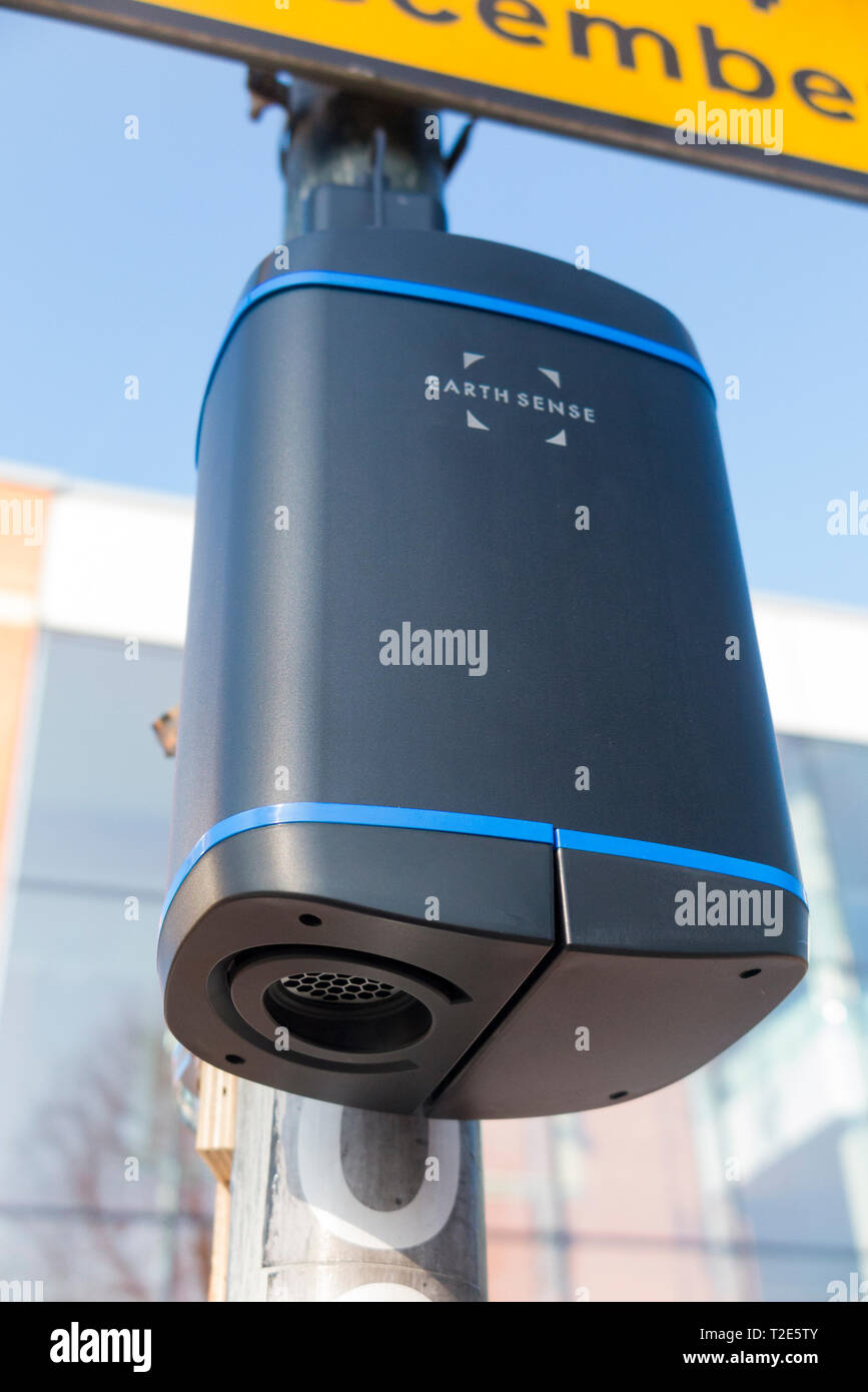 EarthSense / Earth Sense Zephyr air quality monitor equipment ...