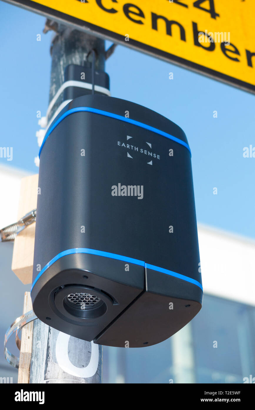 EarthSense / Earth Sense Zephyr air quality monitor equipment ...