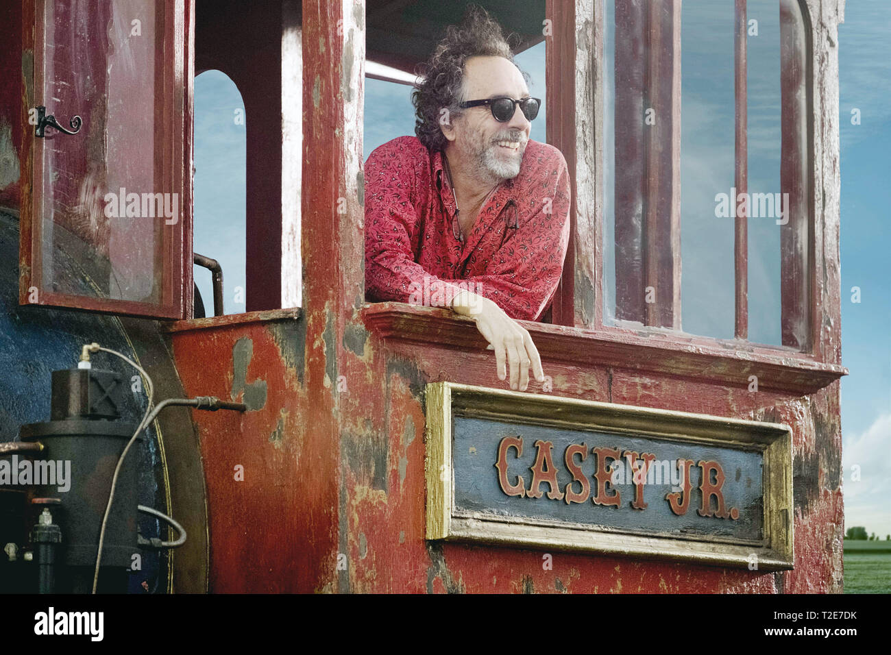 DUMBO, Director Tim Burton, on set, 2019. ph: Leah Gallo / © Walt ...