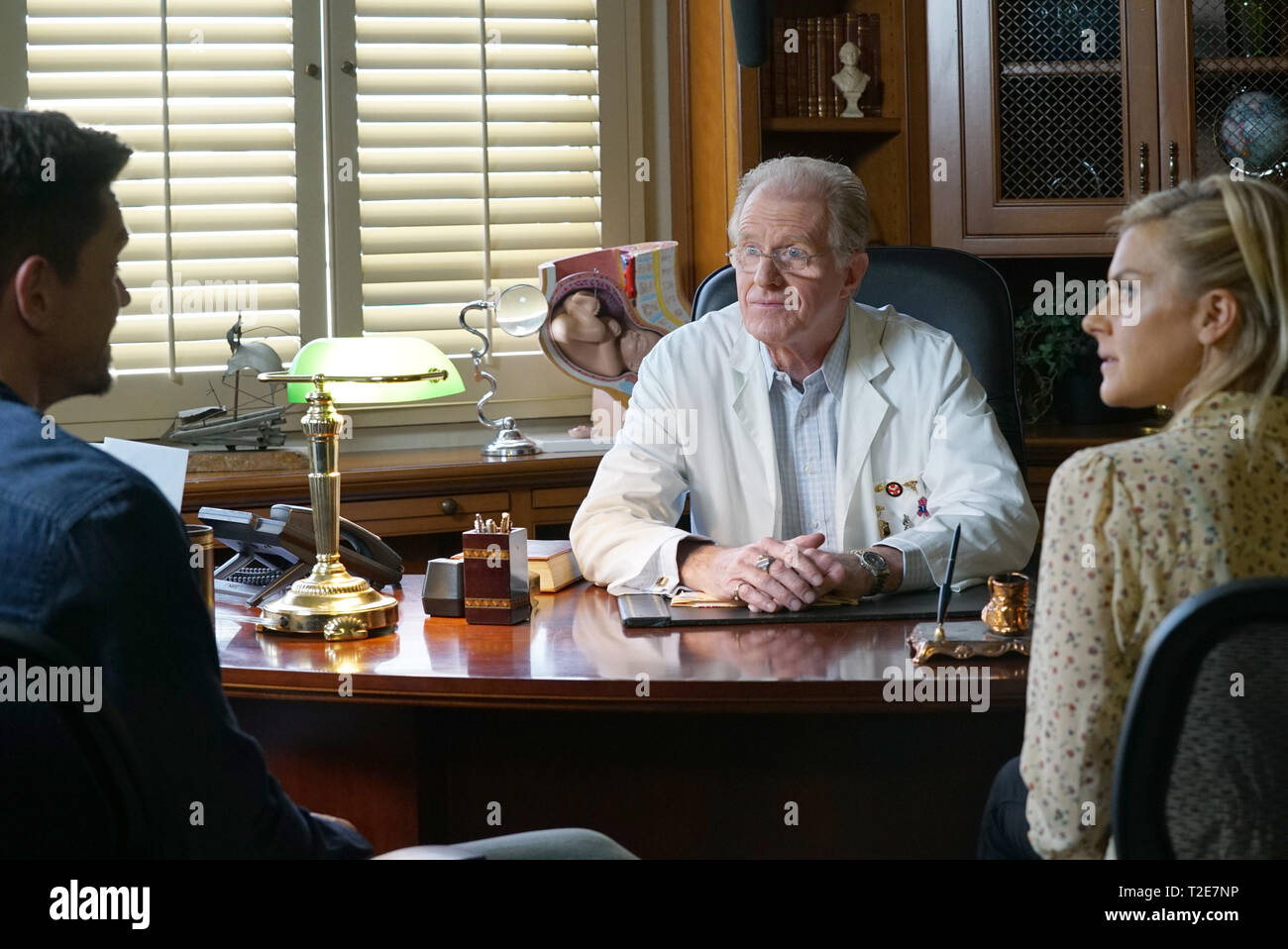 MAKING BABIES, from left: Steve Howey (back to camera), Ed Begley Jr ...