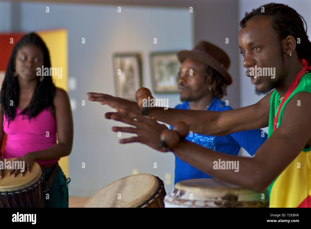 Congolese drums hi-res stock photography and images - Alamy