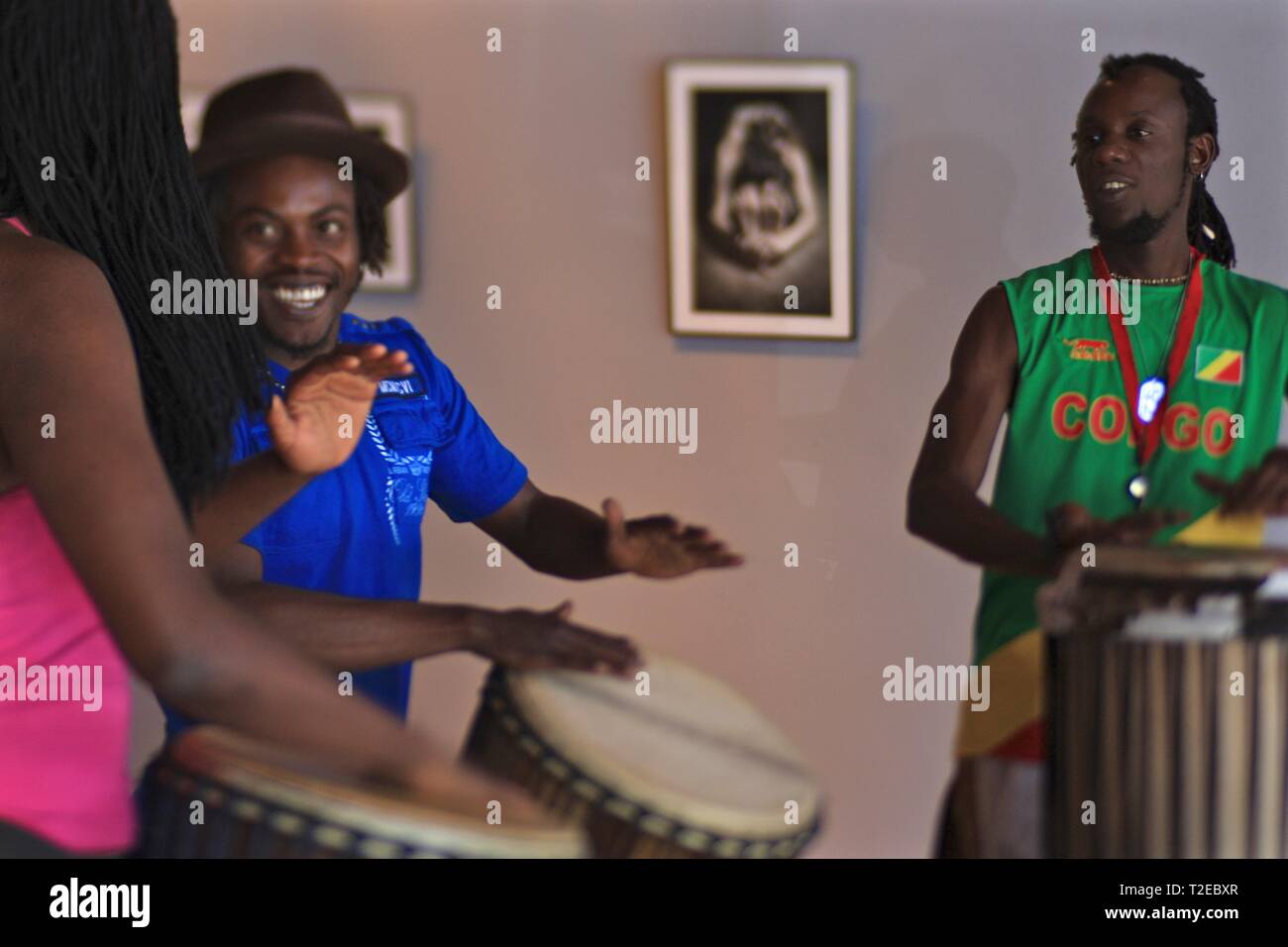 Congolese drums hi-res stock photography and images - Alamy