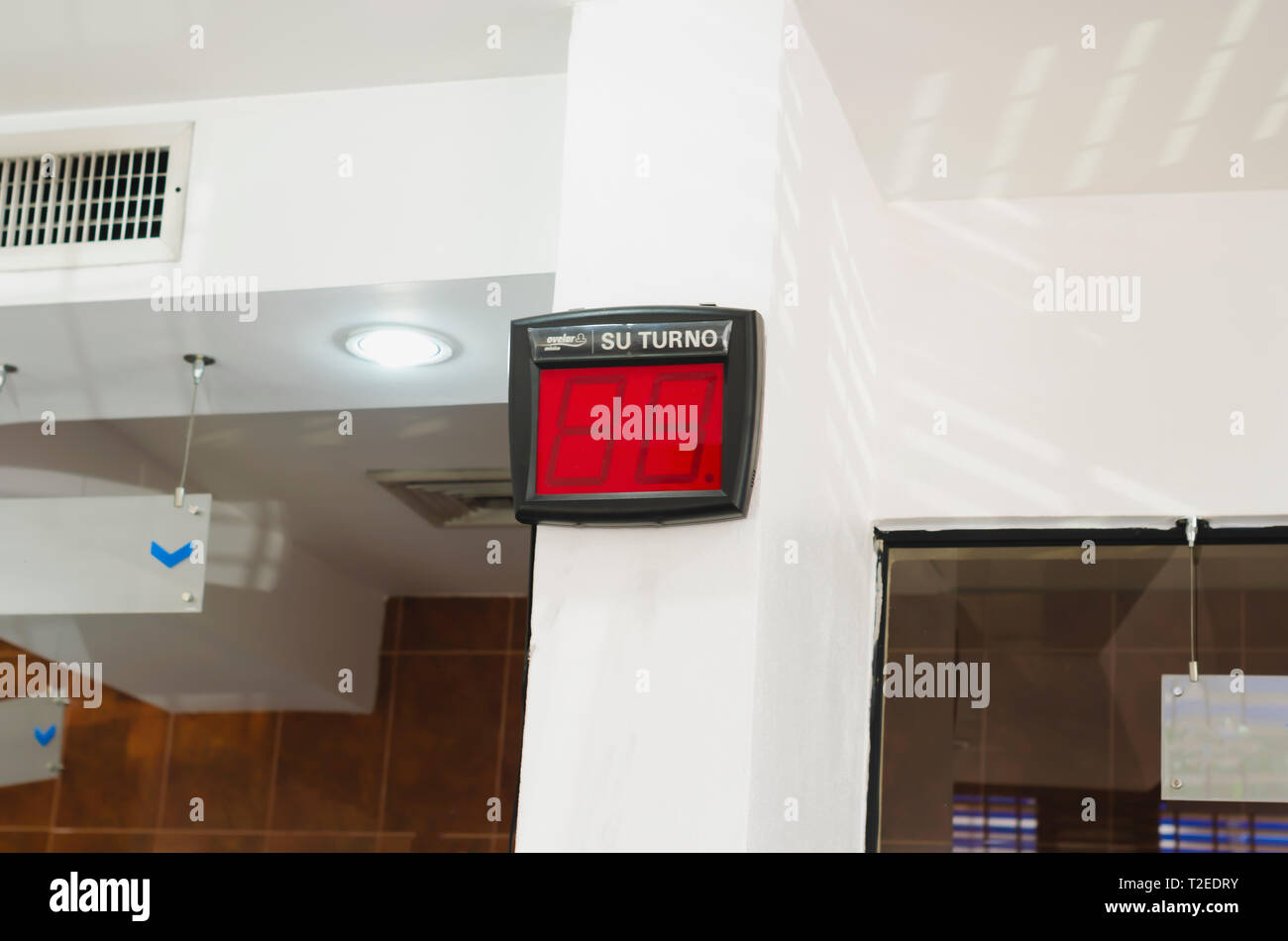 Turn off computer hi-res stock photography and images - Alamy