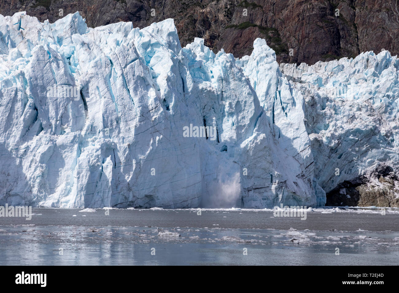 Iceberg calving hi-res stock photography and images - Alamy