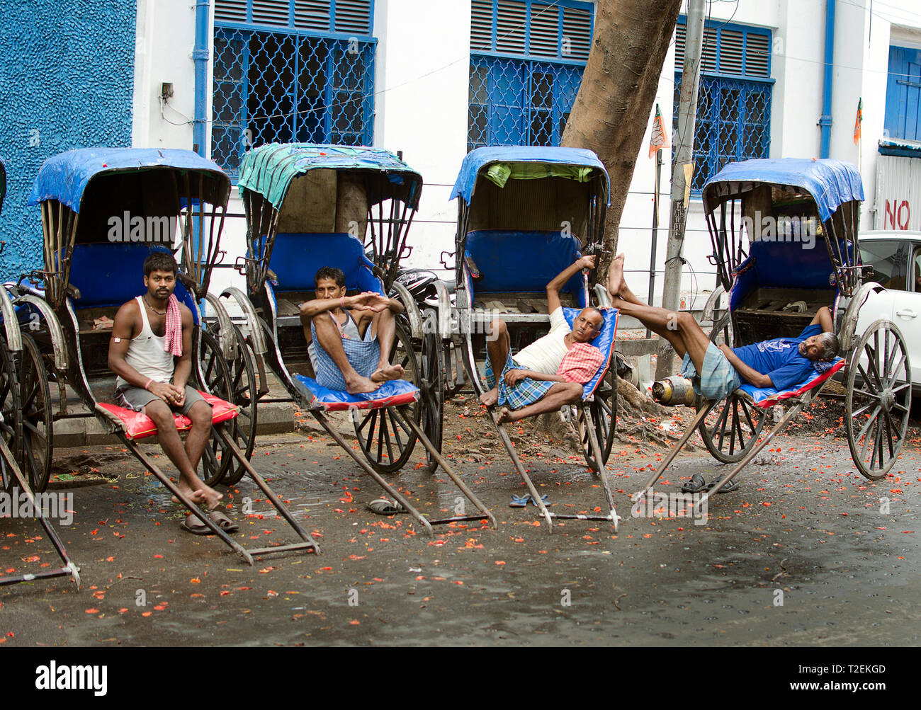 Hand rickshaw puller rest hi-res stock photography and images - Alamy