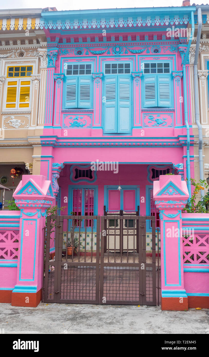 Peranakan house singapore singaporean hi-res stock photography and ...