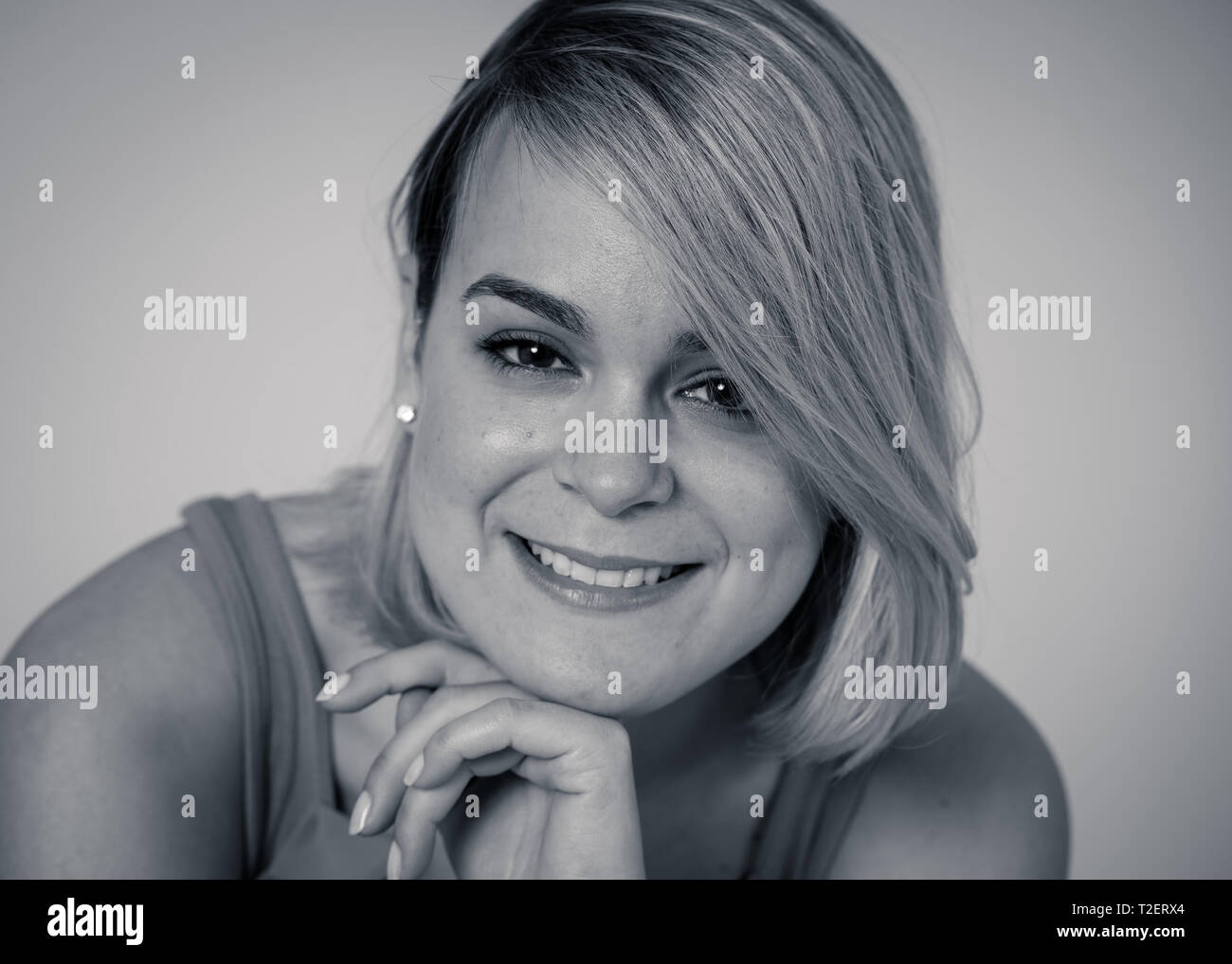 Stunning blonde model hi-res stock photography and images - Alamy