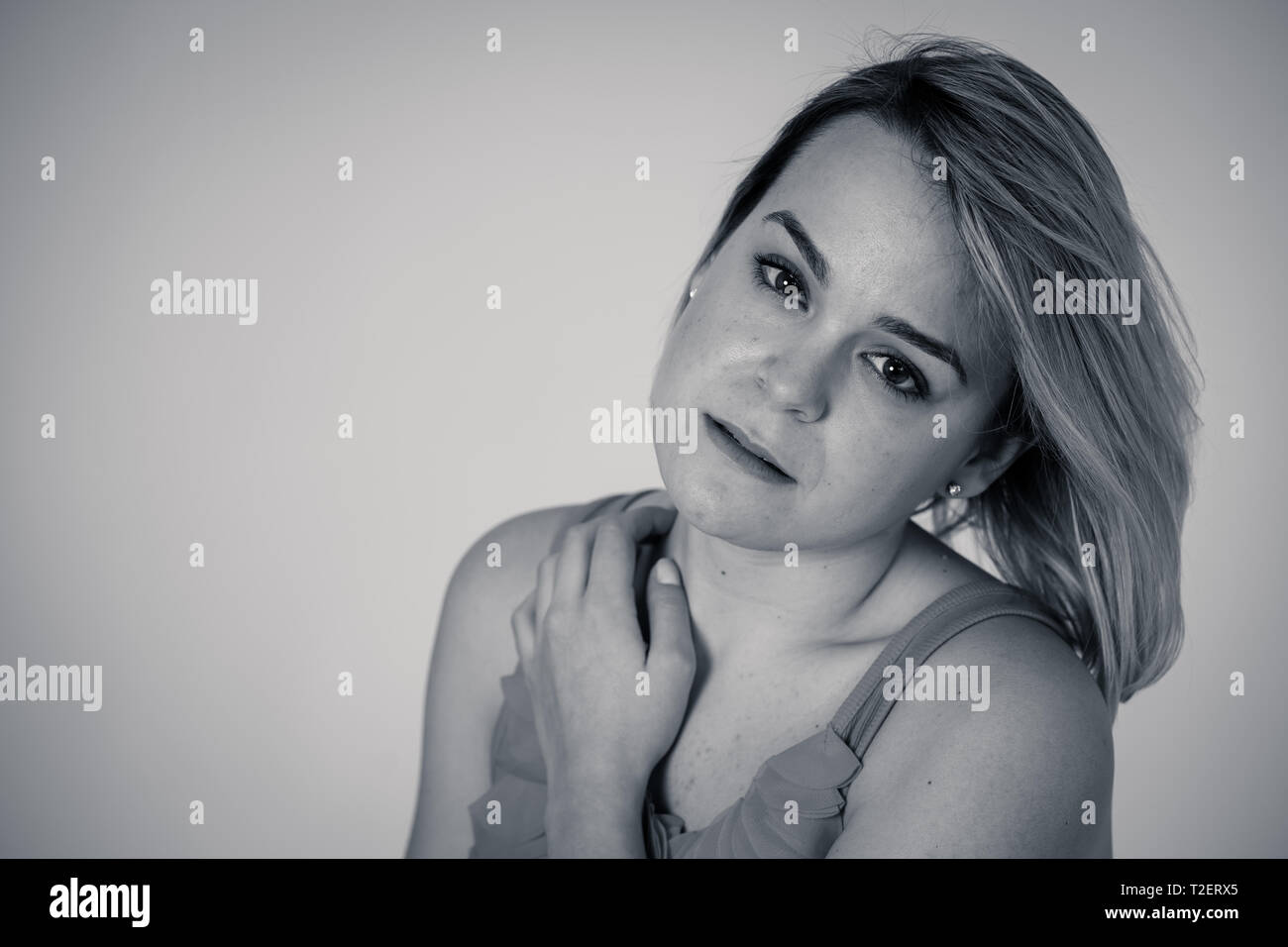 Stunning blonde model hi-res stock photography and images - Alamy