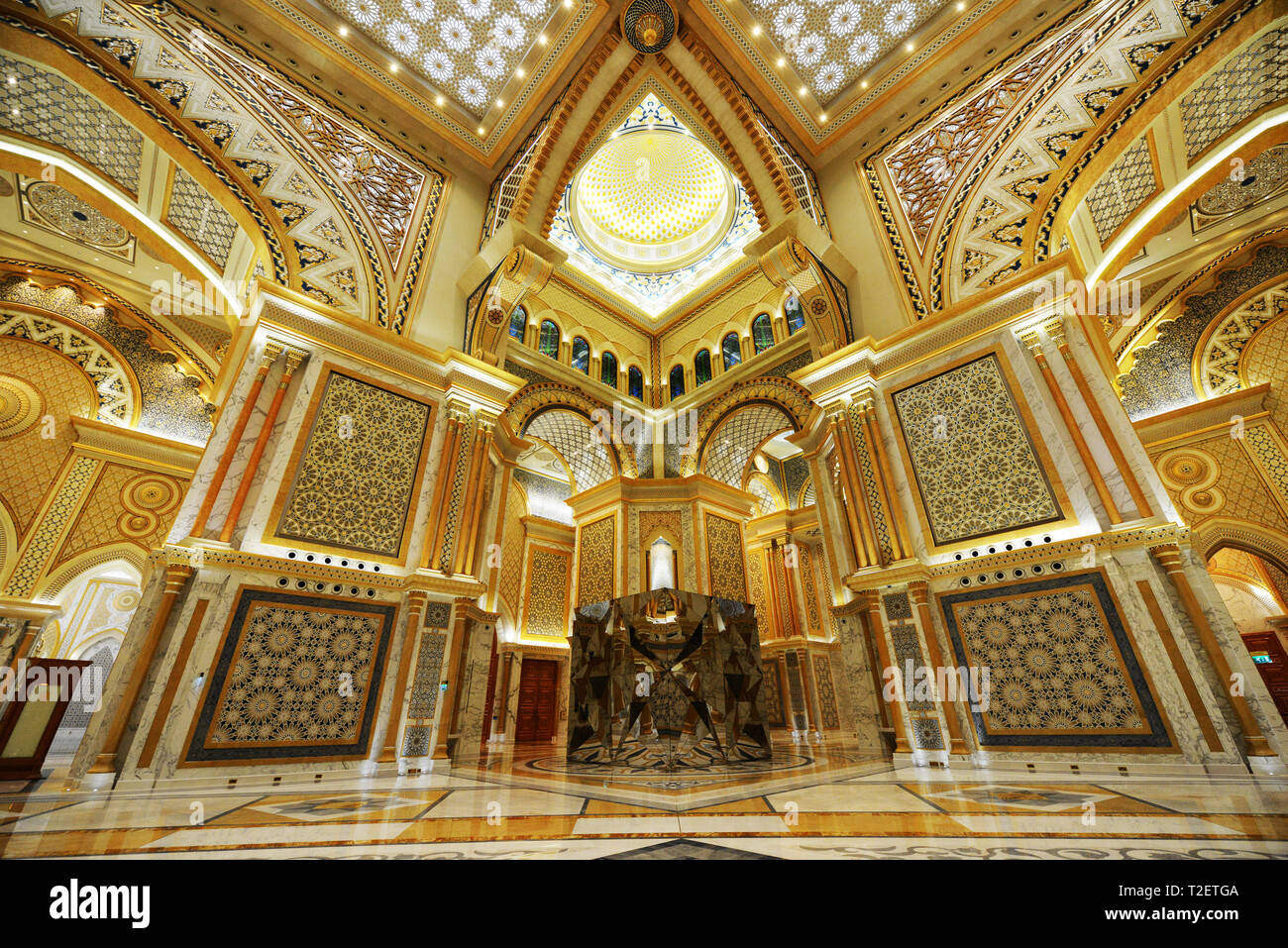 The beautiful Qasr Al Watan - Presidential palace in Abu Dhabi, UAE ...