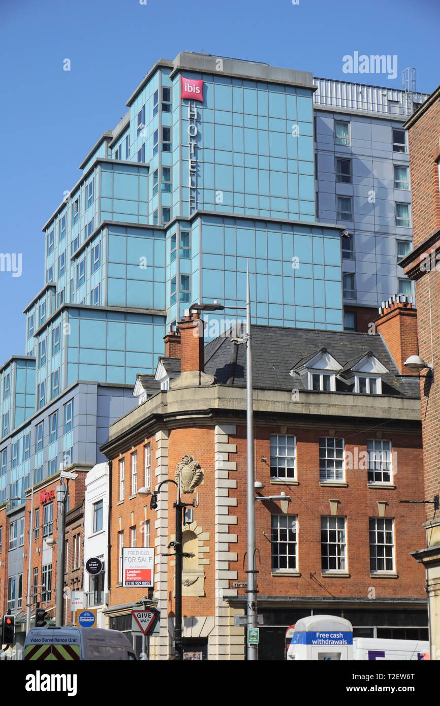 Ibis hotel reading hi-res stock photography and images - Alamy