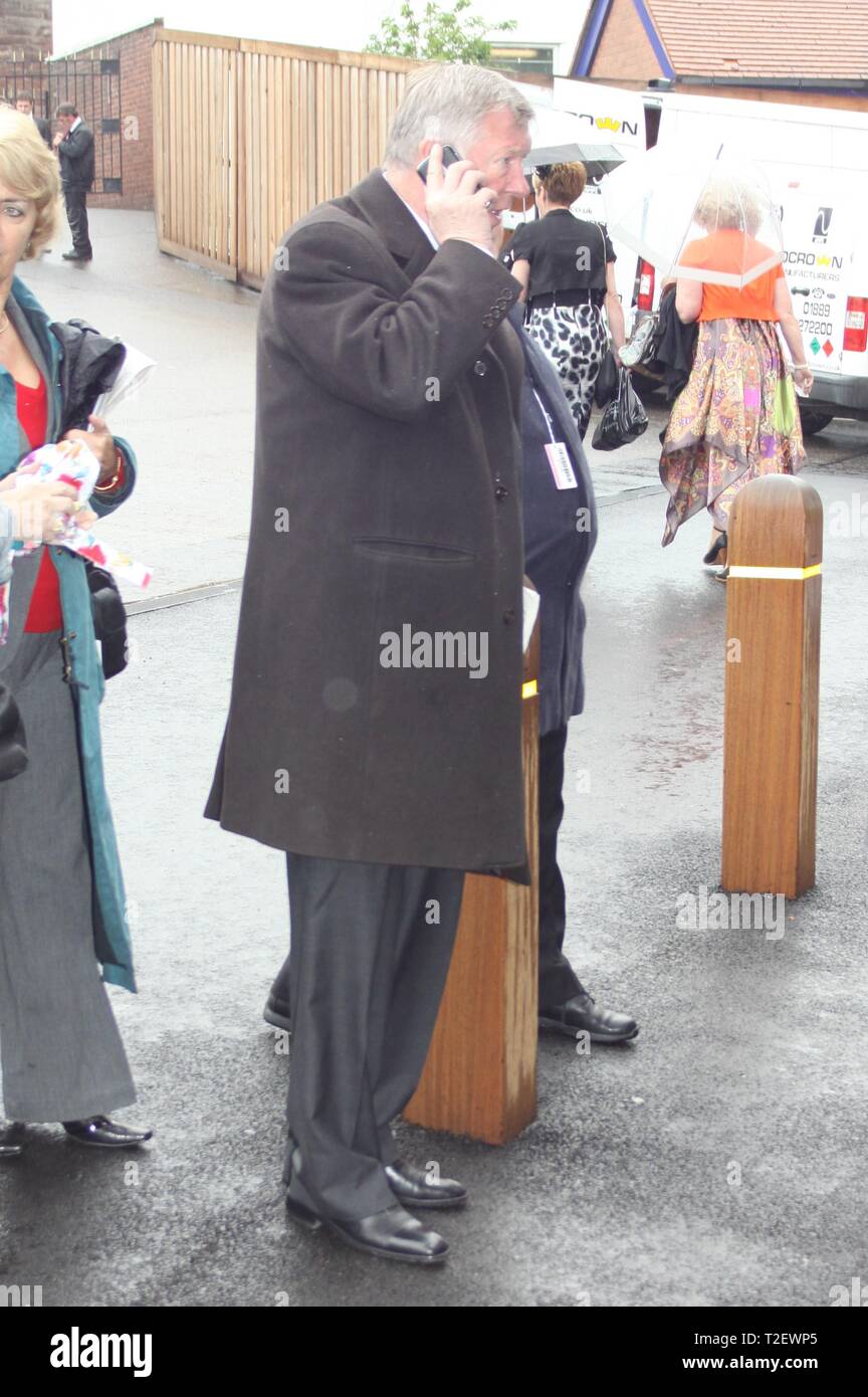 Chester,Uk Sir Alex Ferguson attends chester races credit Ian ...