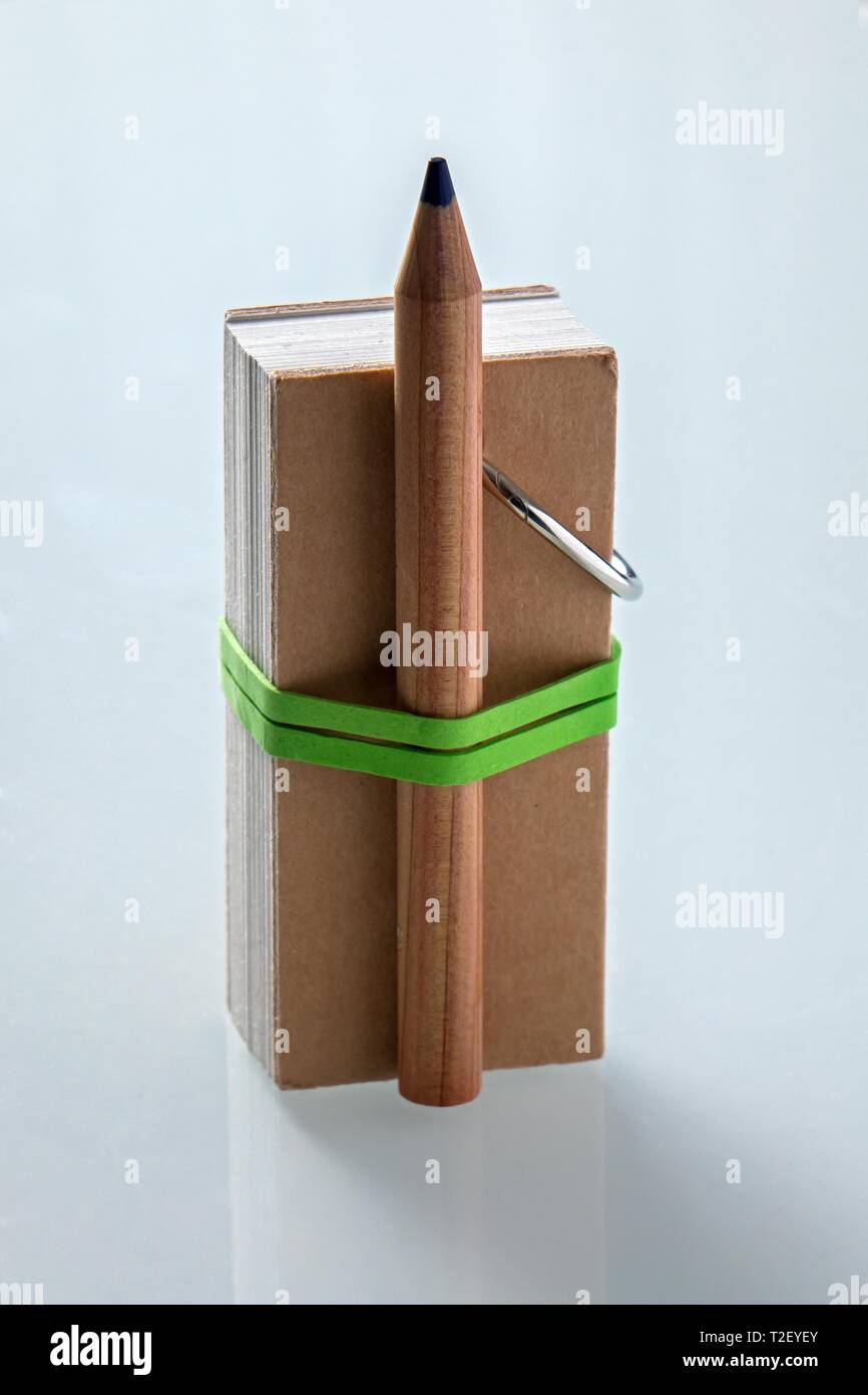 Notepad block hi-res stock photography and images - Alamy