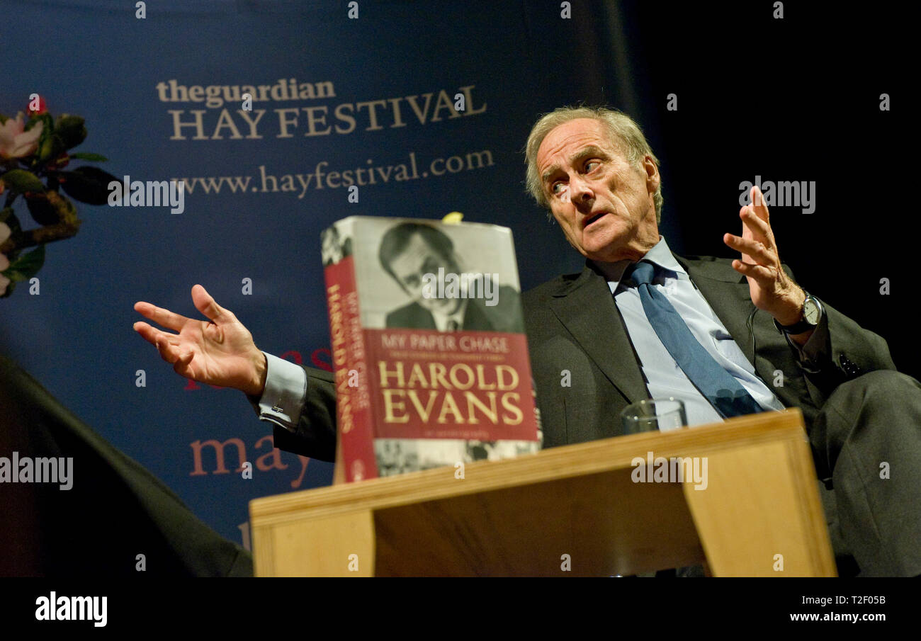 Portraits of legendary journalist and editor Sir Harold Evans [ married ...