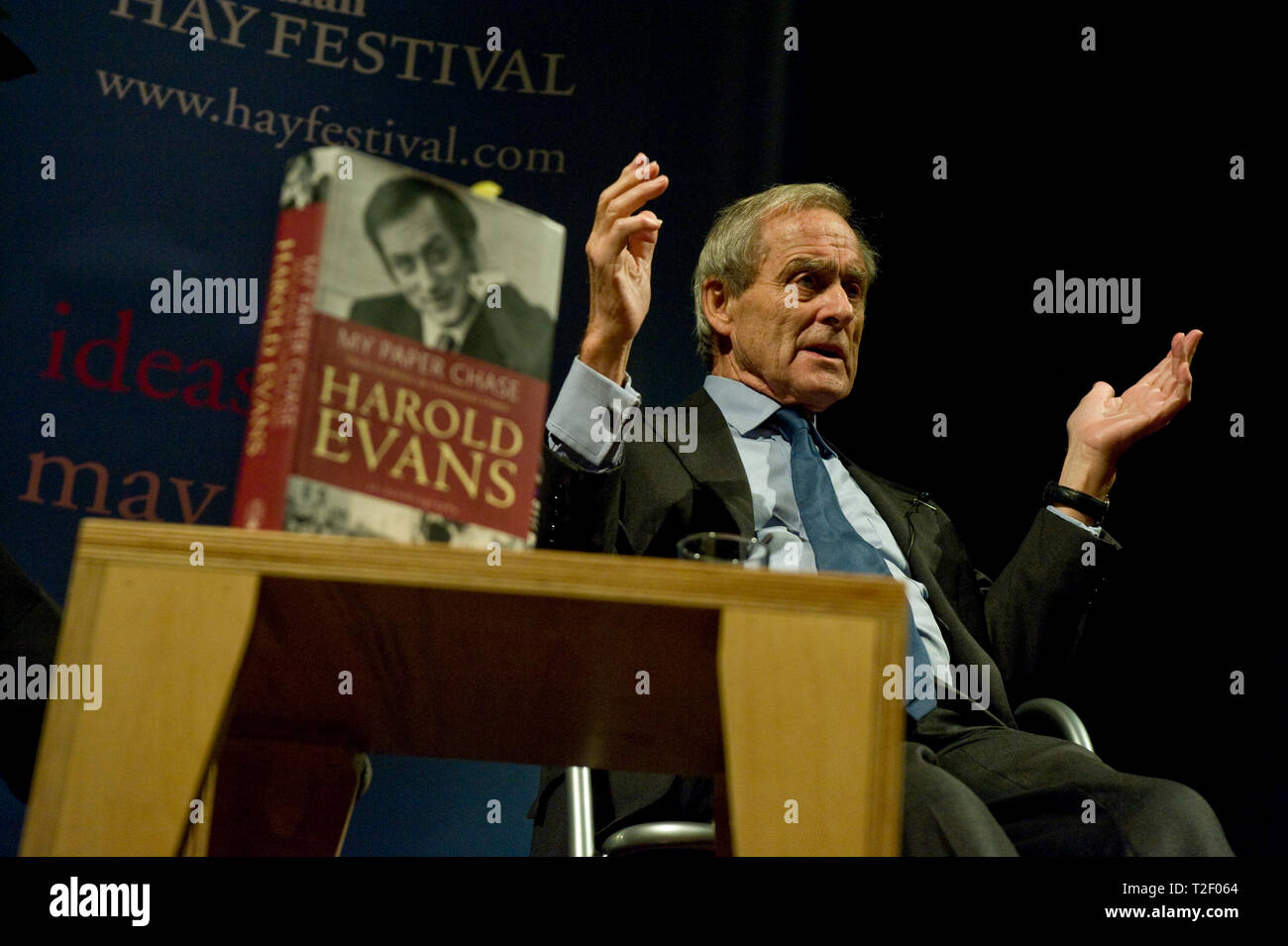 Portraits of legendary journalist and editor Sir Harold Evans [ married ...