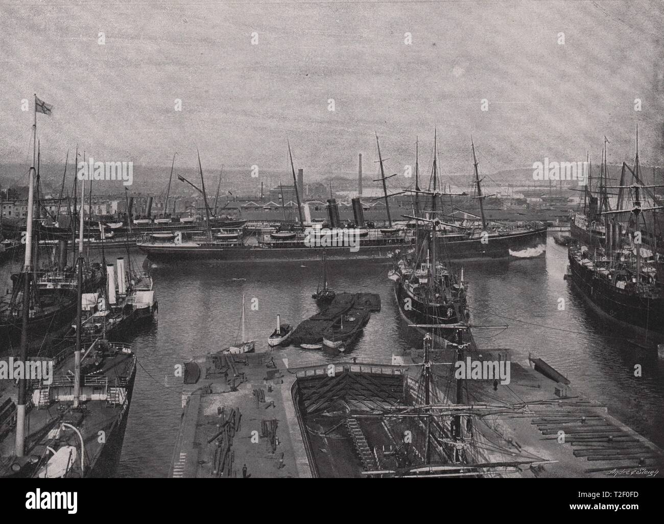London docks 19th century photo hi-res stock photography and images - Alamy