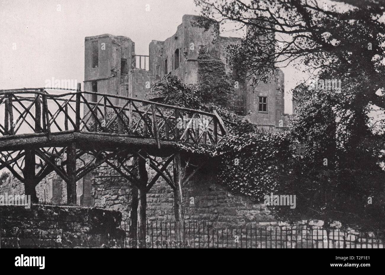 Kenilworth Castle and Rustic Bridge Stock Photo - Alamy