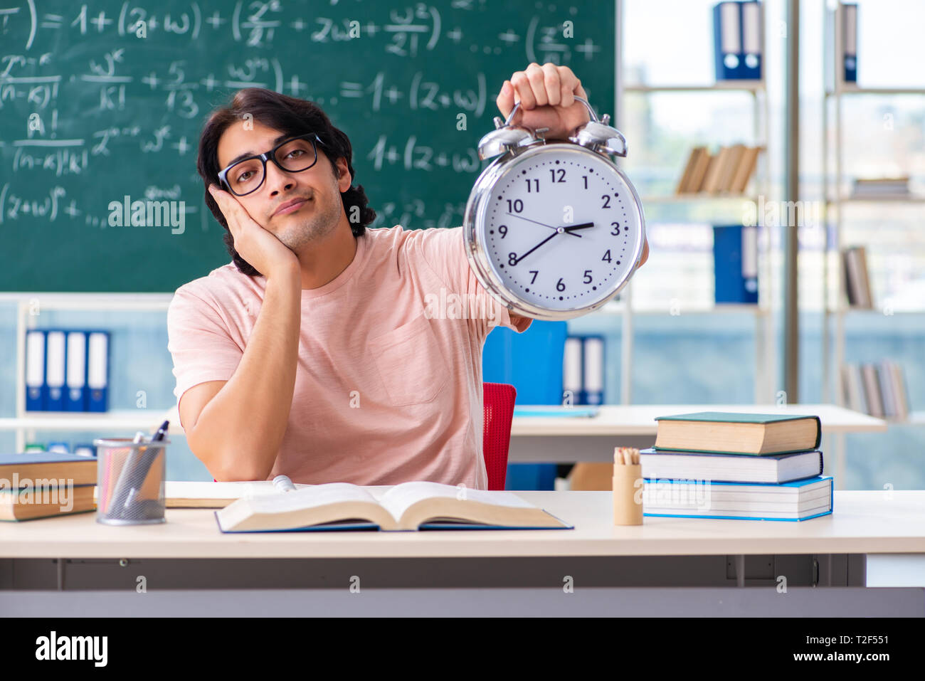 Student missing in classroom hi-res stock photography and images - Alamy