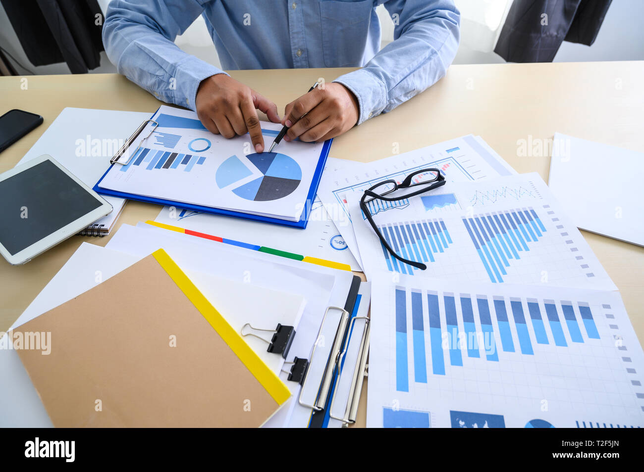 business documents on office graph financial with social network ...