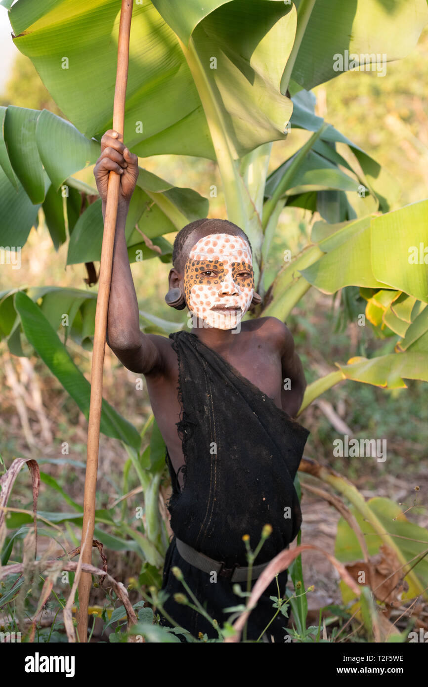 Suri boy hi-res stock photography and images - Alamy