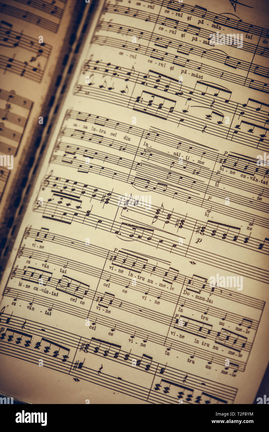 Treble clef and sharp notes hi-res stock photography and images - Alamy