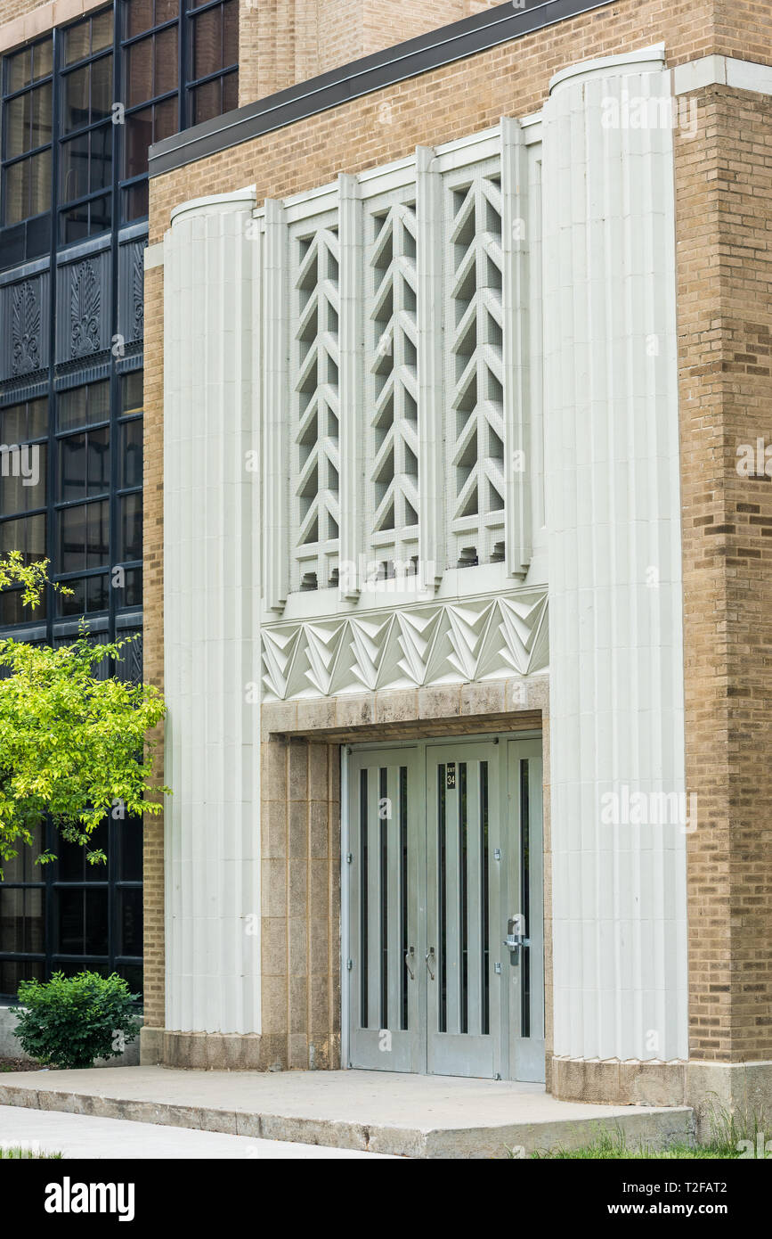 Exterior of Bloom High School in Chicago Heights Stock Photo - Alamy