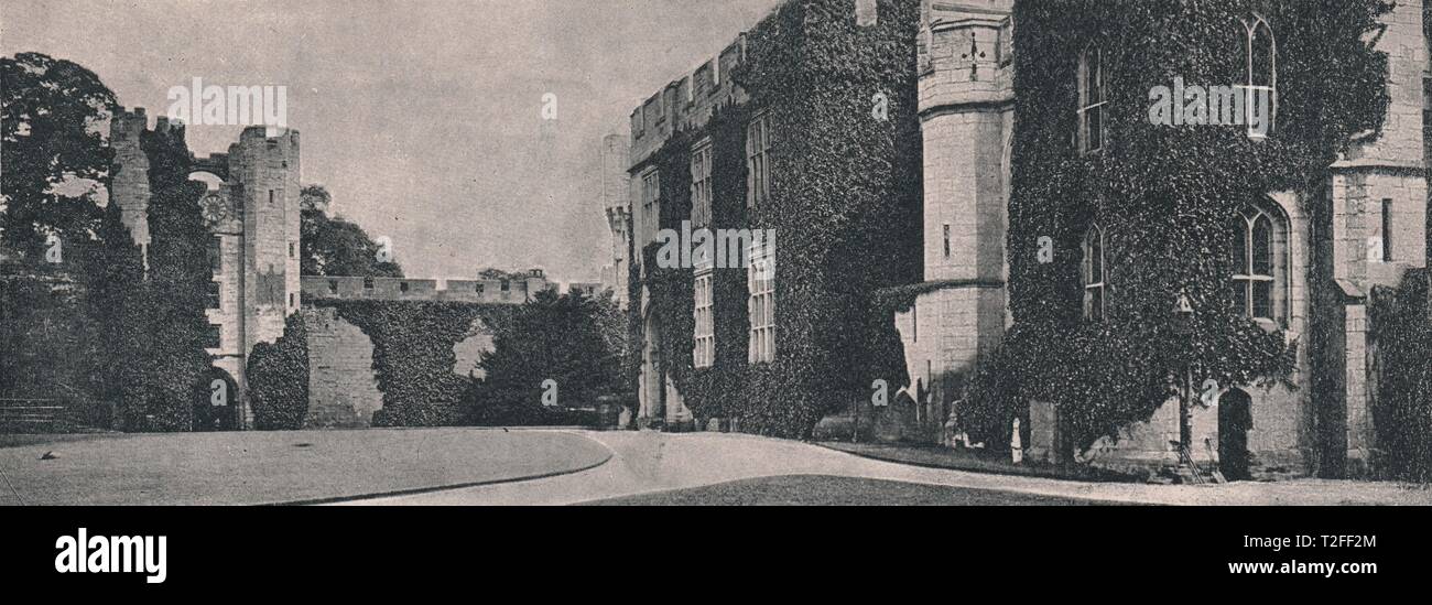 Inner Court, Warwick Castle Stock Photo - Alamy