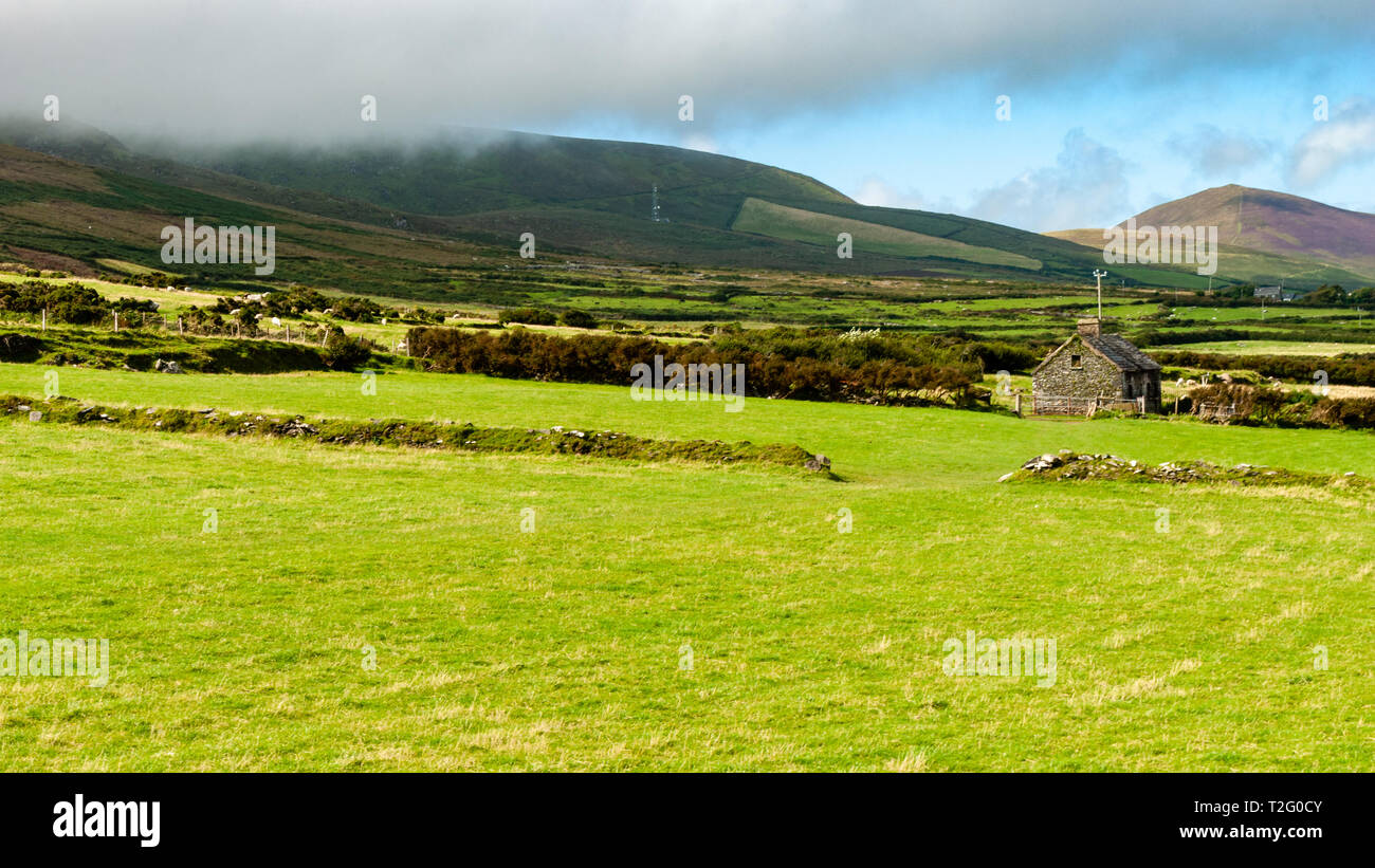 Ireland countryside hi-res stock photography and images - Alamy