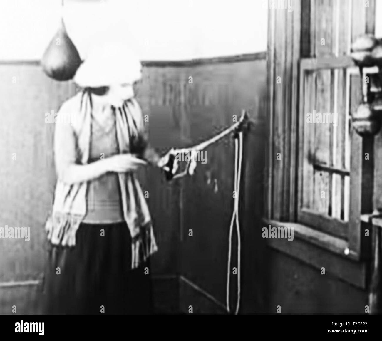 Rope Pulling Black and White Stock Photos & Images - Alamy