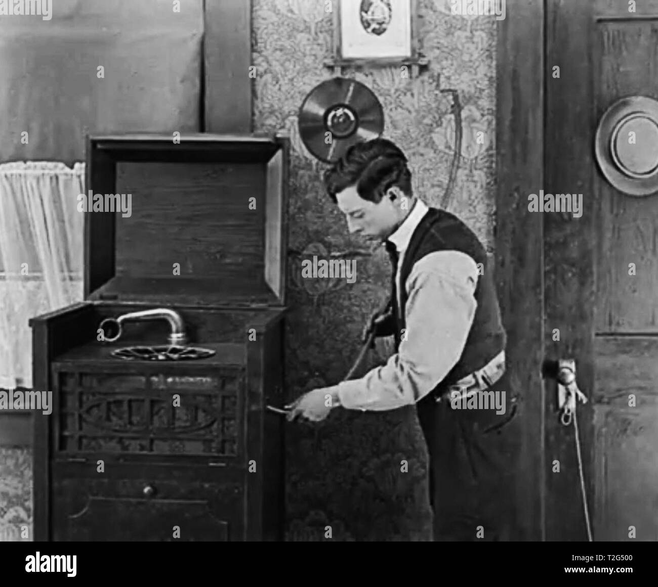 Antique television 1920s screen Black and White Stock Photos & Images ...