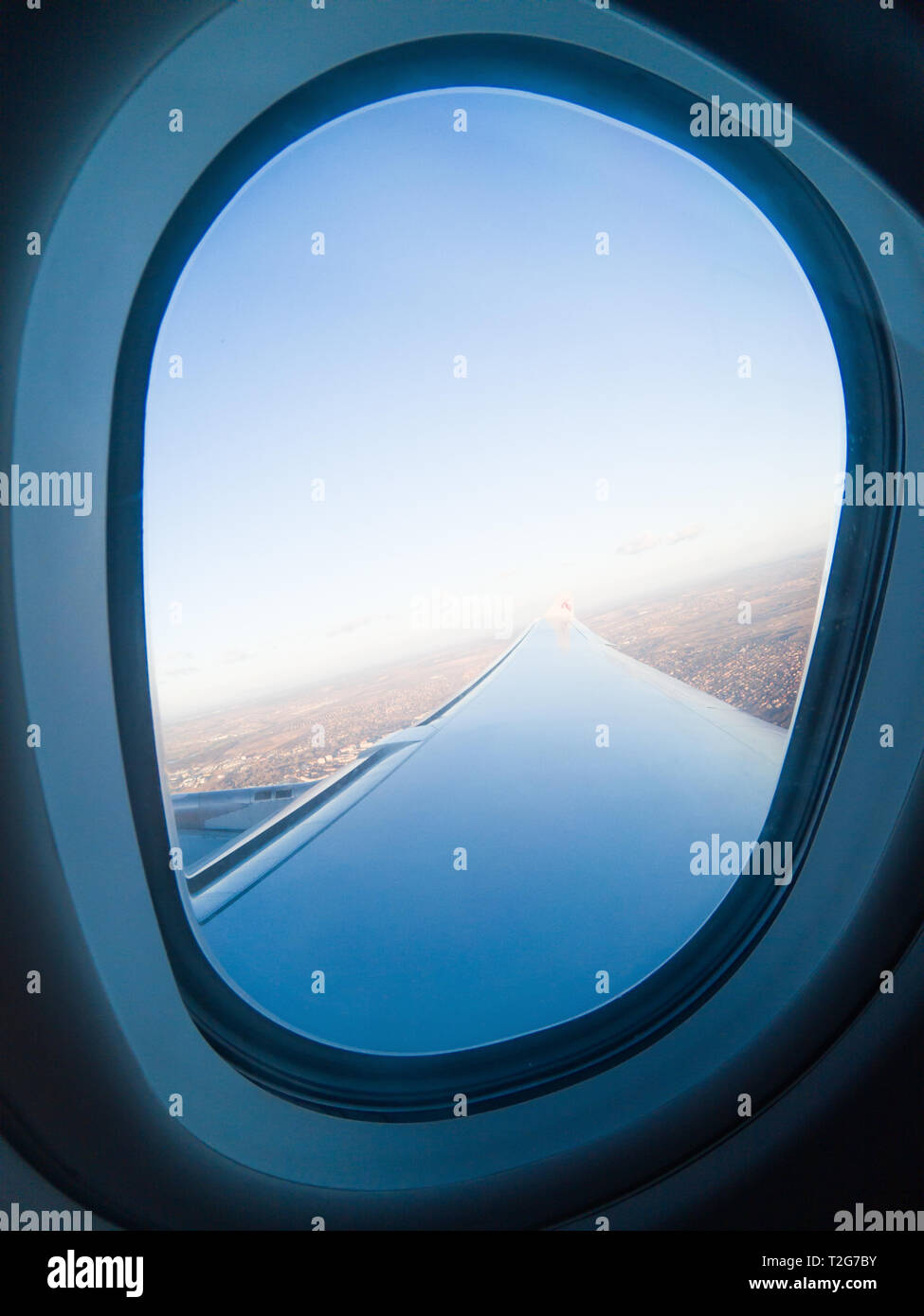airplane window and wing Stock Photo - Alamy