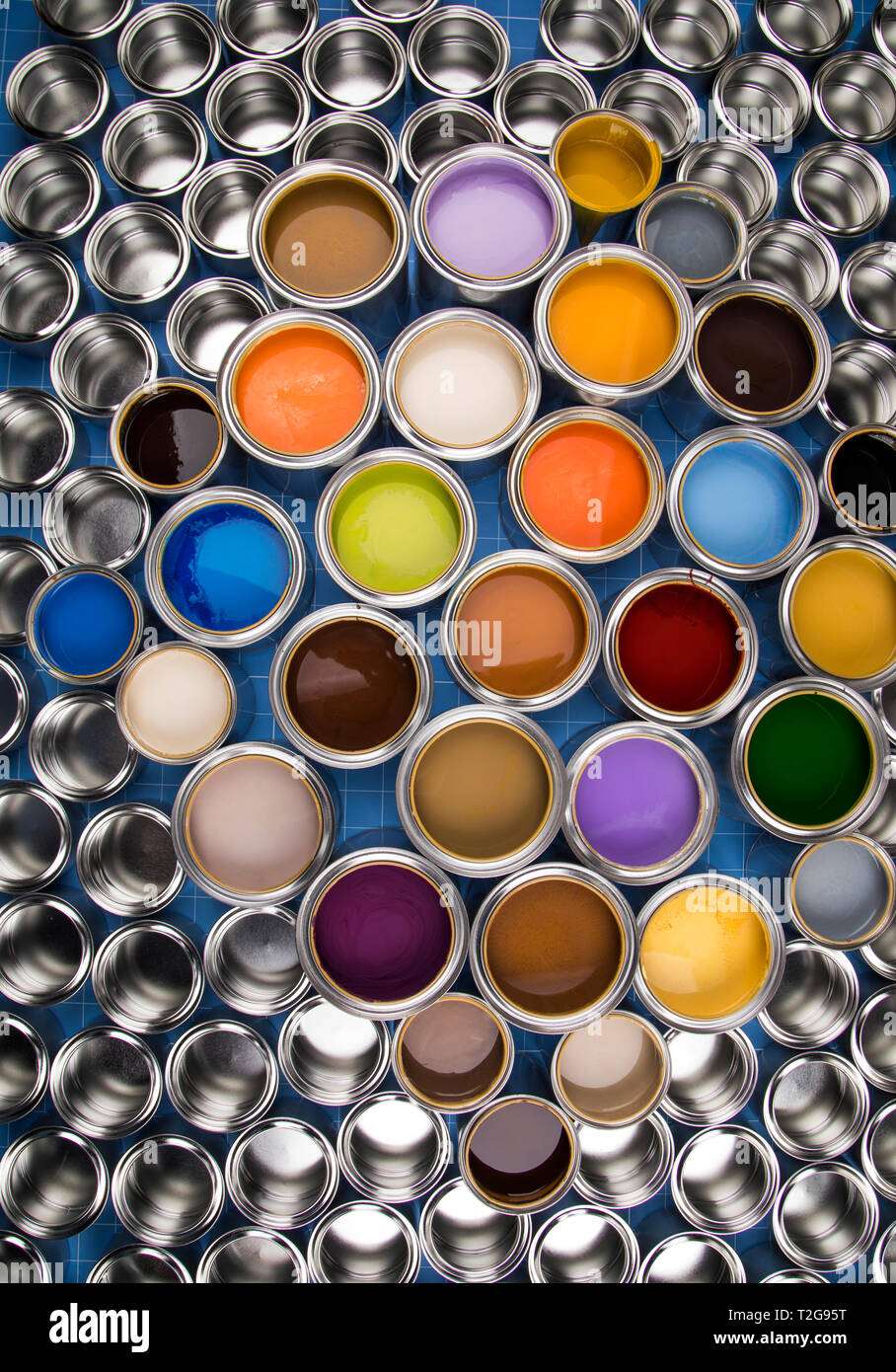 Metal cans with color paint Stock Photo - Alamy