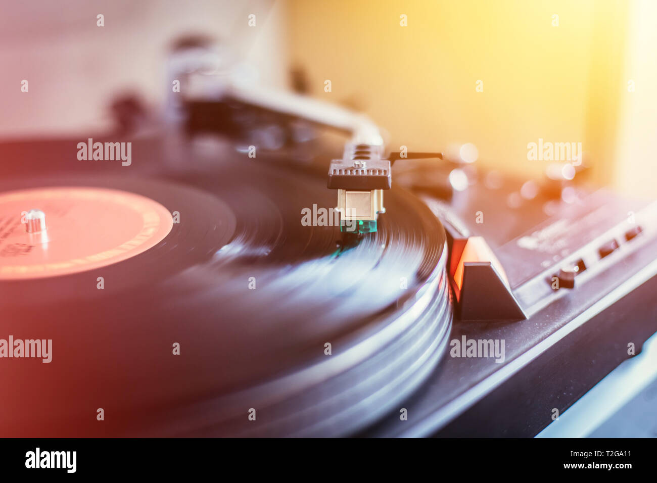 Close up picture of a record player, playing a record Stock Photo - Alamy