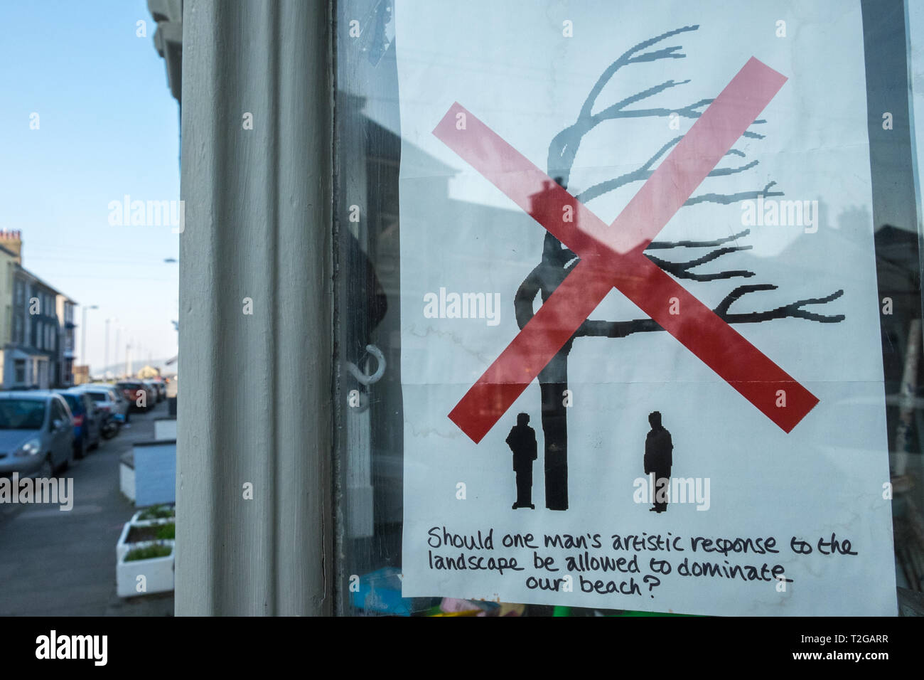 Tree,art,Borth,rural,seaside,beach,holiday,coast,coastal,village,resort ...